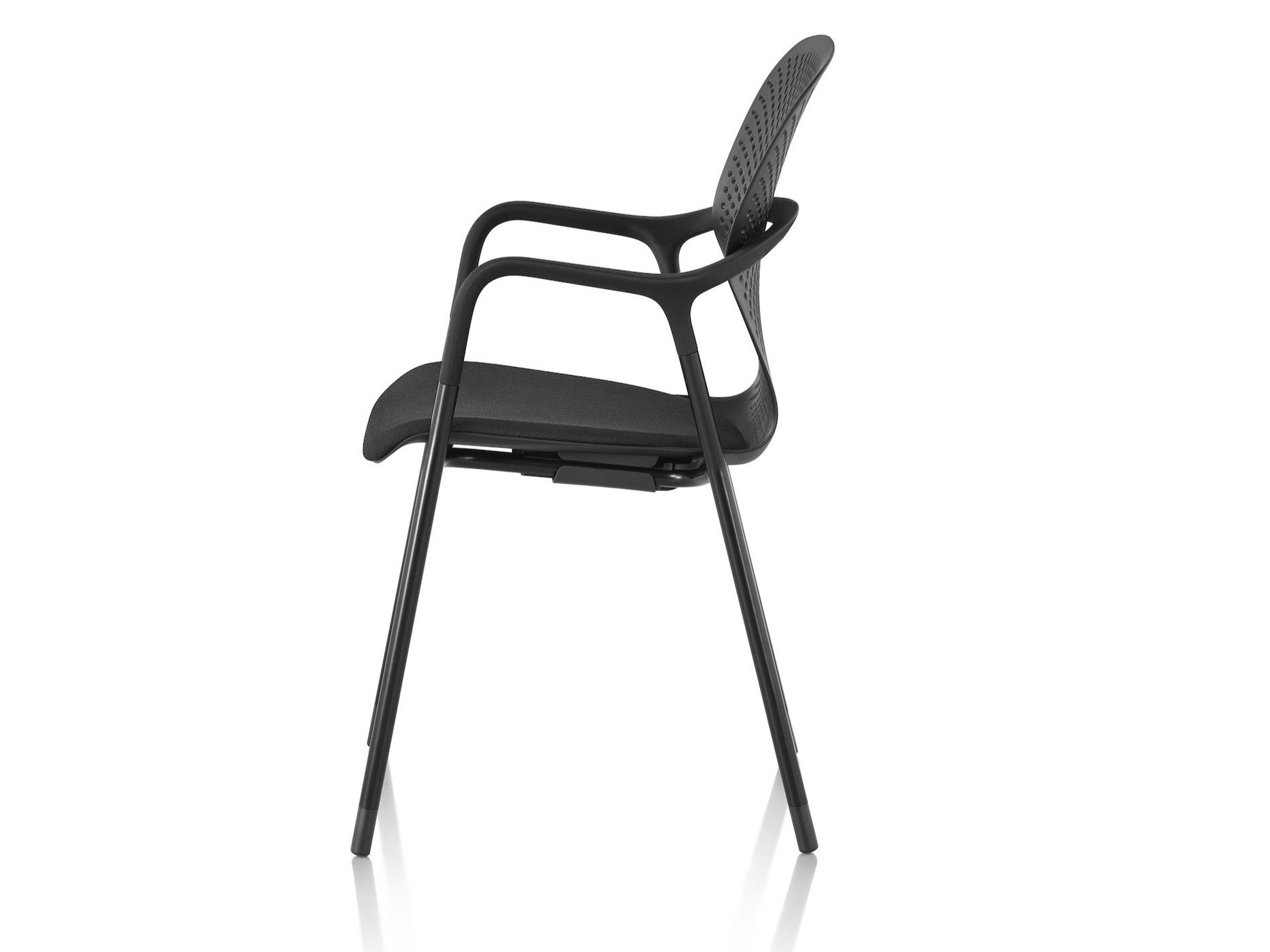 KEYN Stackable chair with armrests By Herman Miller | design forpeople