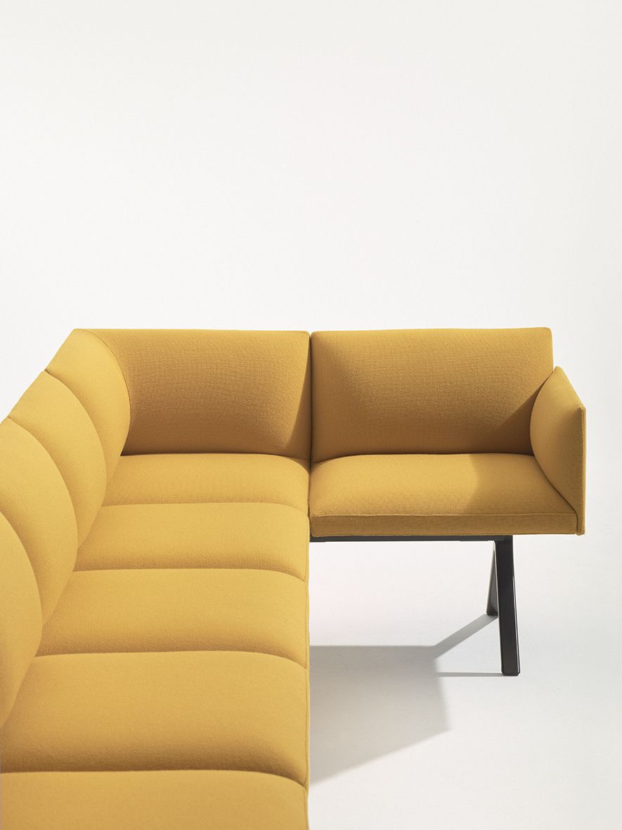 KIIK Modular bench seating By Arper