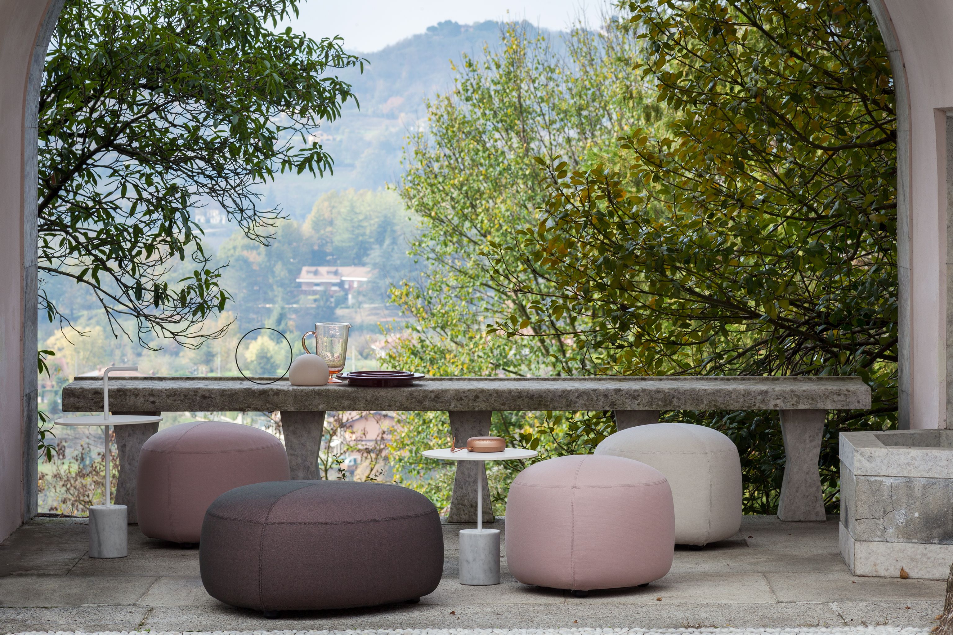 KIPU OUTDOOR Fabric garden pouf with removable cover By Lapalma ...