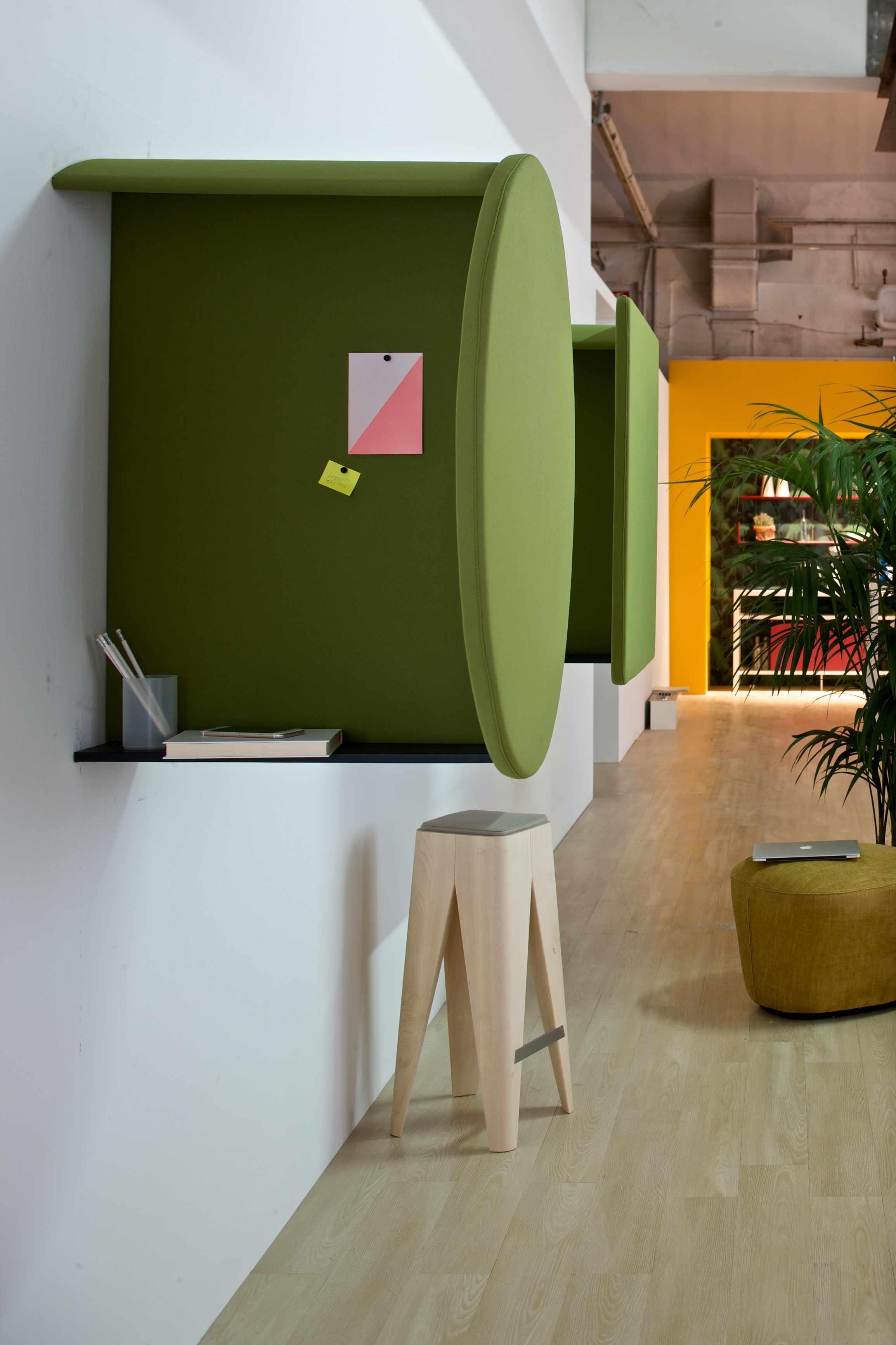 KITE PHONE BOOTH Acoustic fabric phone booth By ESTEL GROUP | design ...