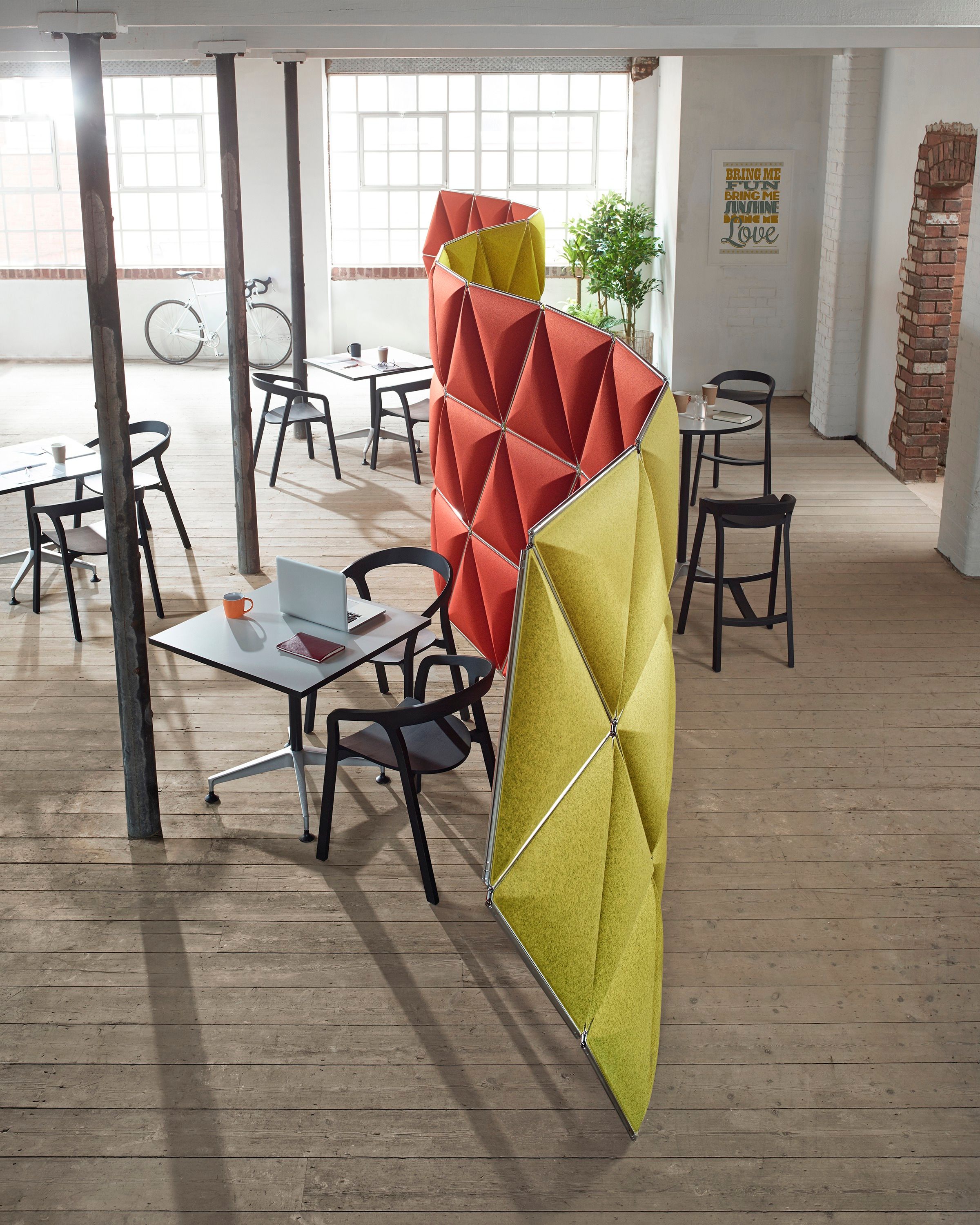 KIVO Sound absorbing modular office screen By Herman Miller | design ...