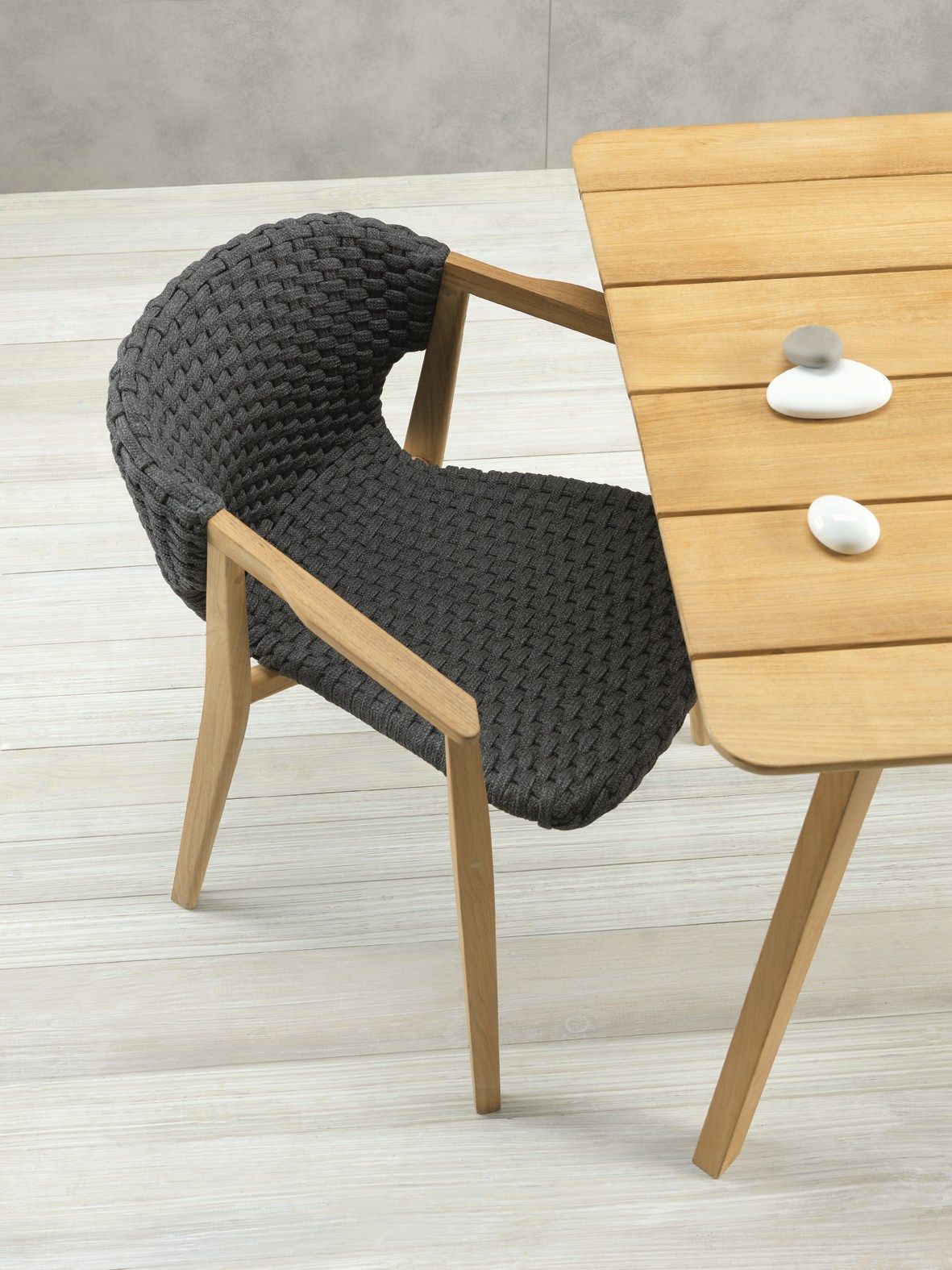 KNIT Square teak garden table By Ethimo | design Patrick Norguet