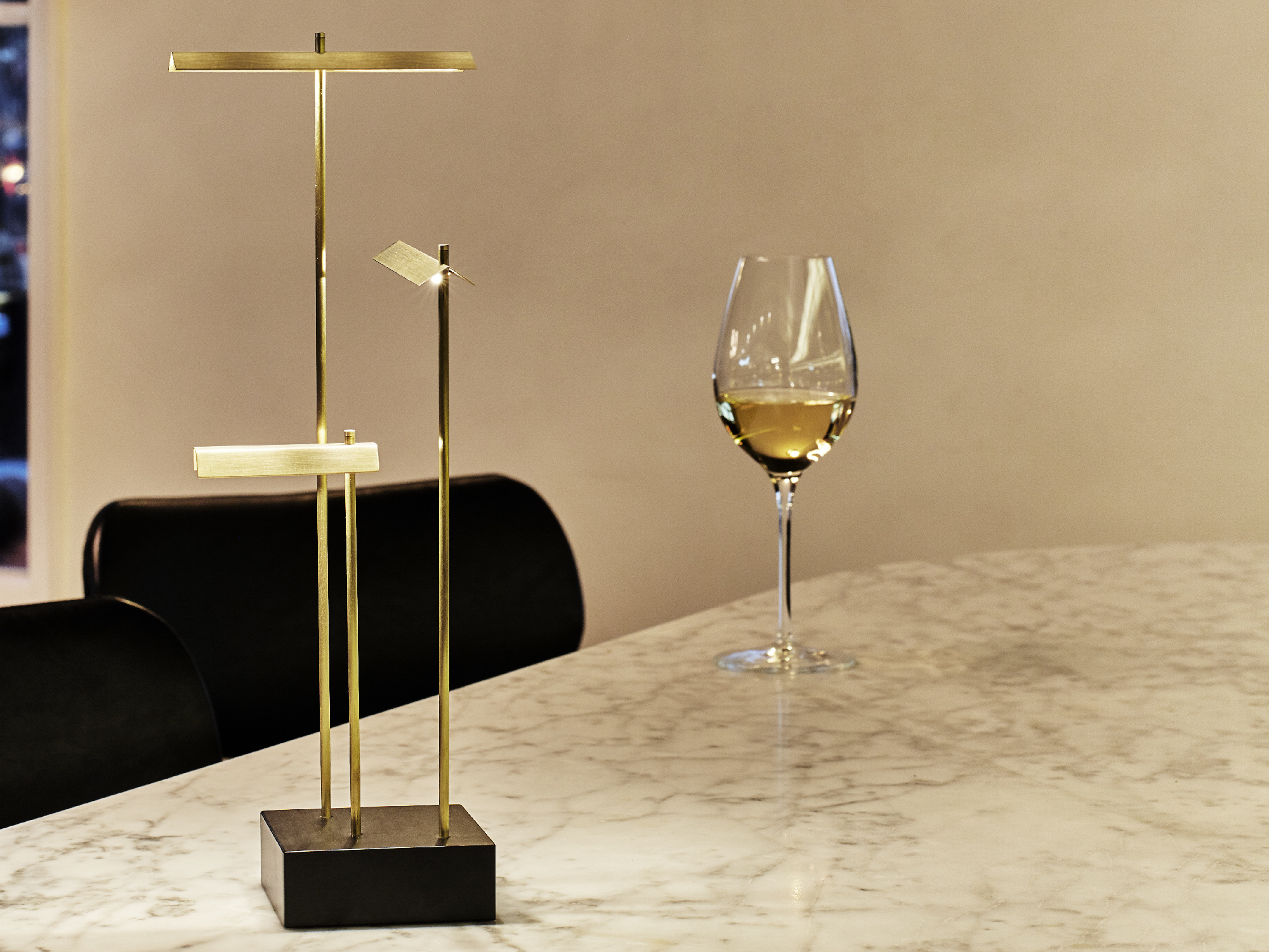 KNOKKE | Table lamp LED cordless table lamp By DCW éditions | design ...