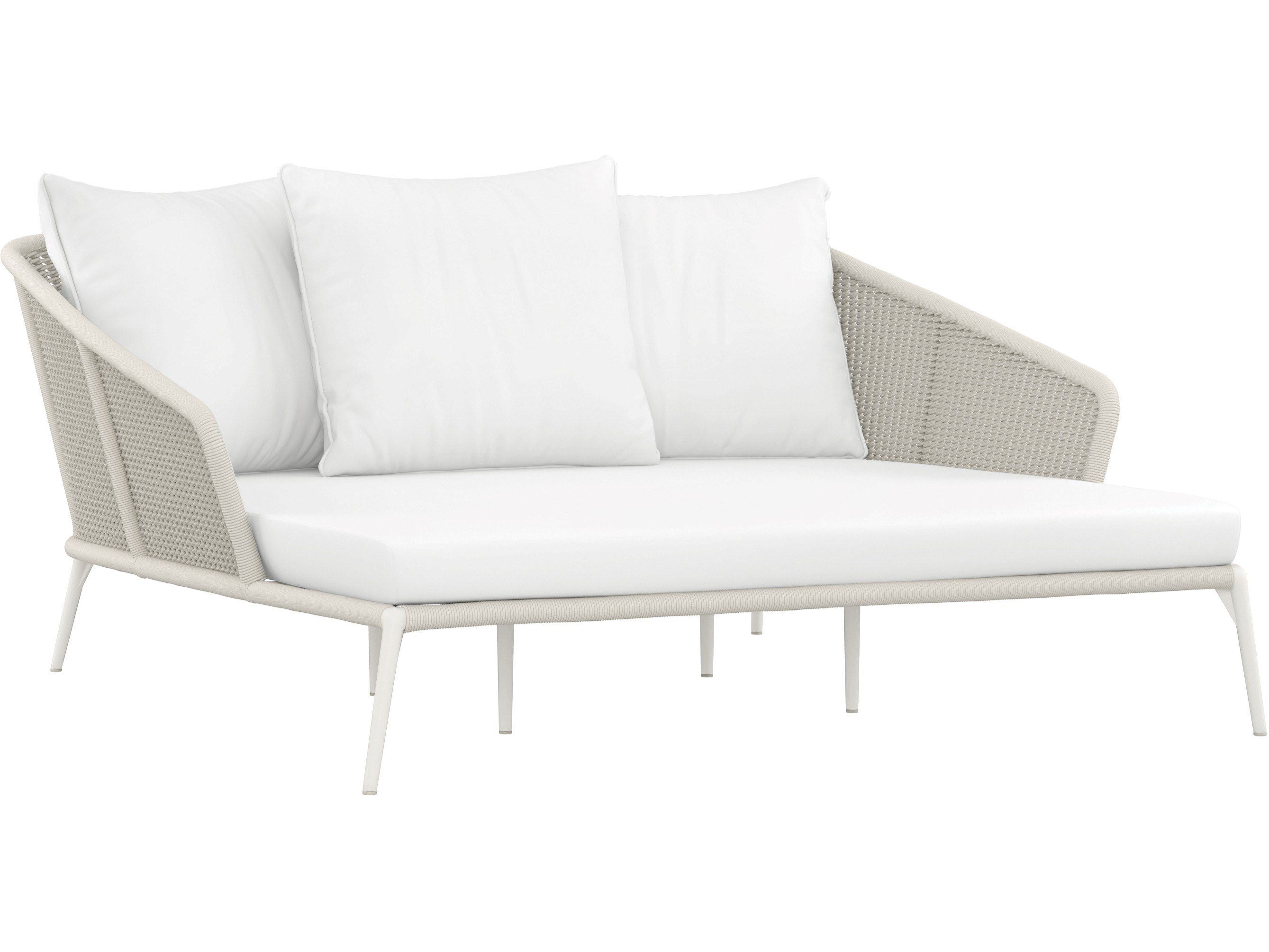 KNOT | Garden bed By JANUS et Cie design Janice Feldman