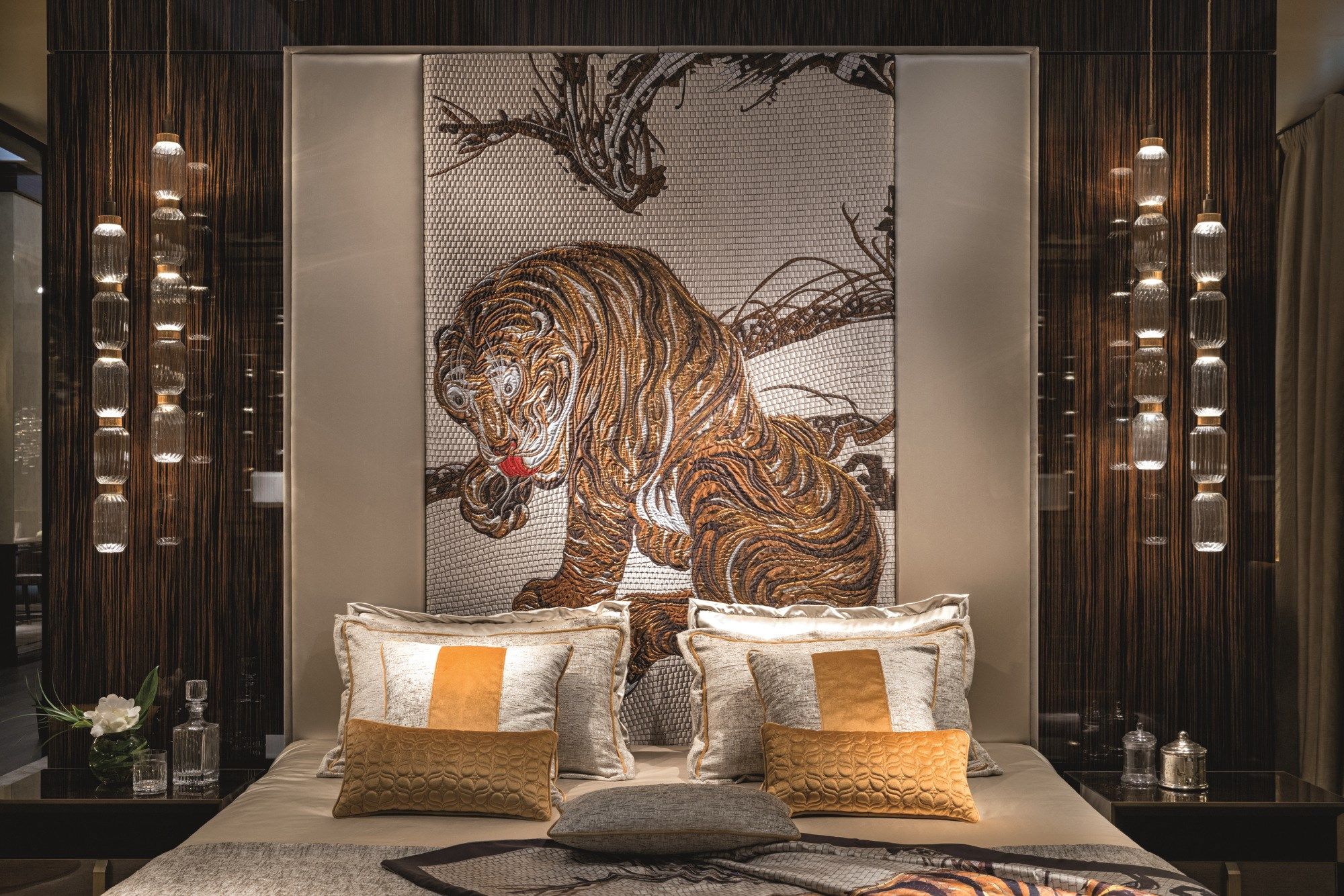 Double bed with high headboard KOMO By Sicis design Massimiliano Raggi