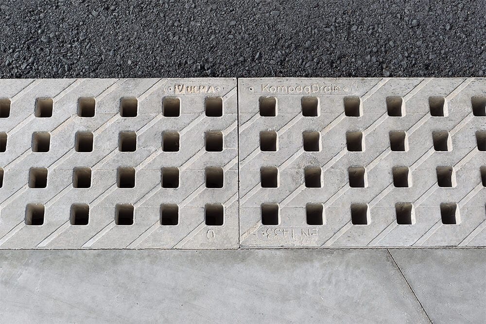 KOMPAQDRAIN® Elemento y canal de drenaje de cemento polimerico By ULMA ...