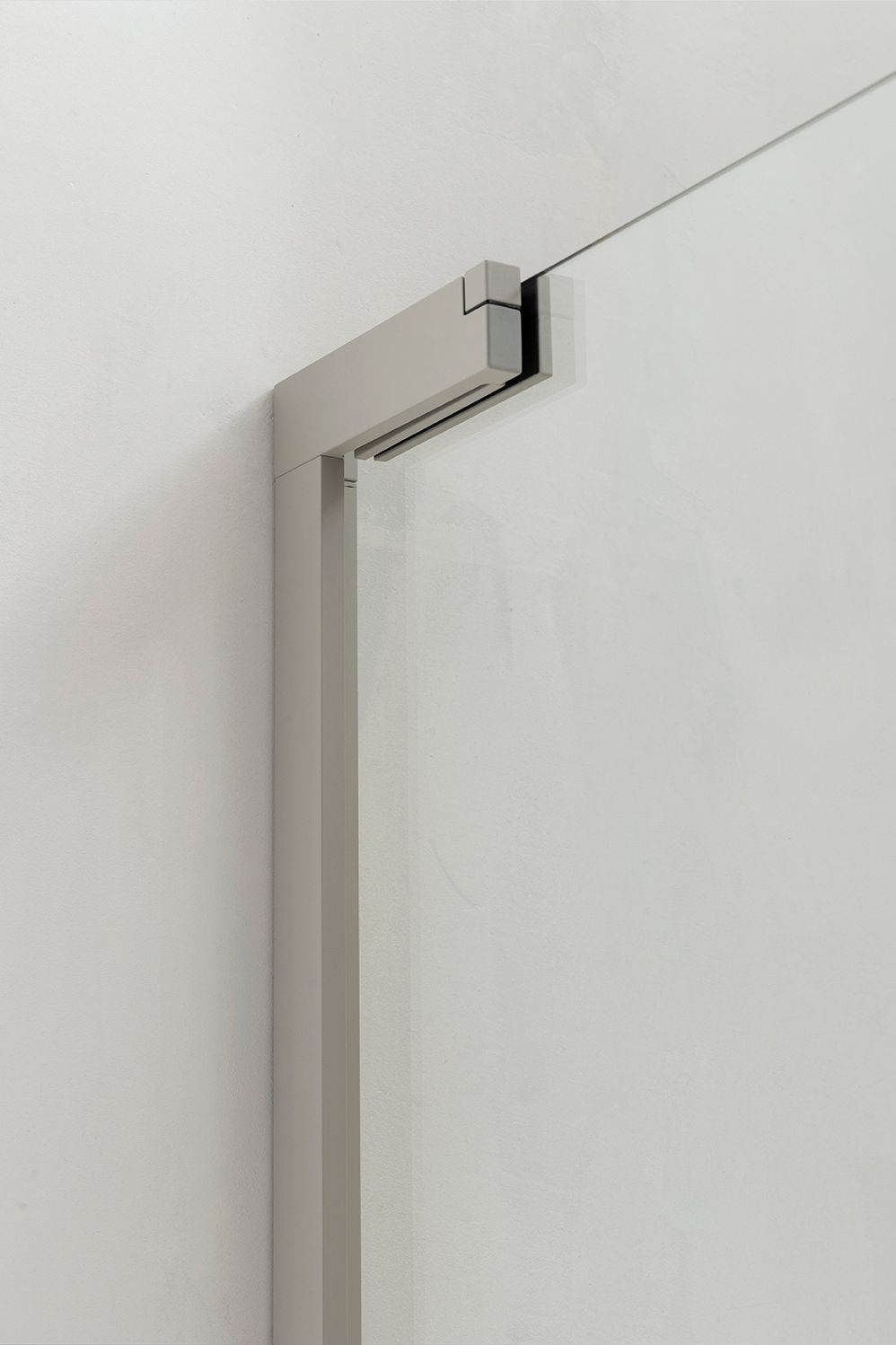 Glass and aluminium shower cabin KORE By ARBLU