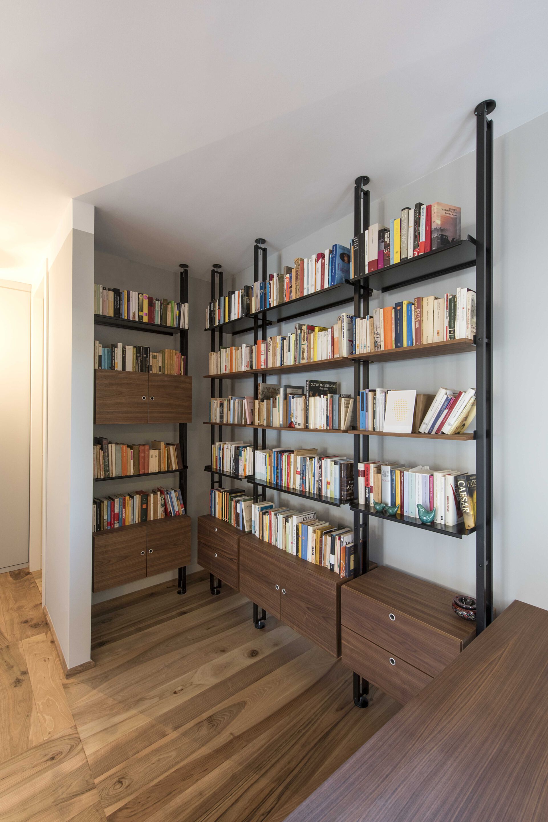 Scaffale bifacciale componibile in alluminio K2 LIVING - KRIPTONITE ...