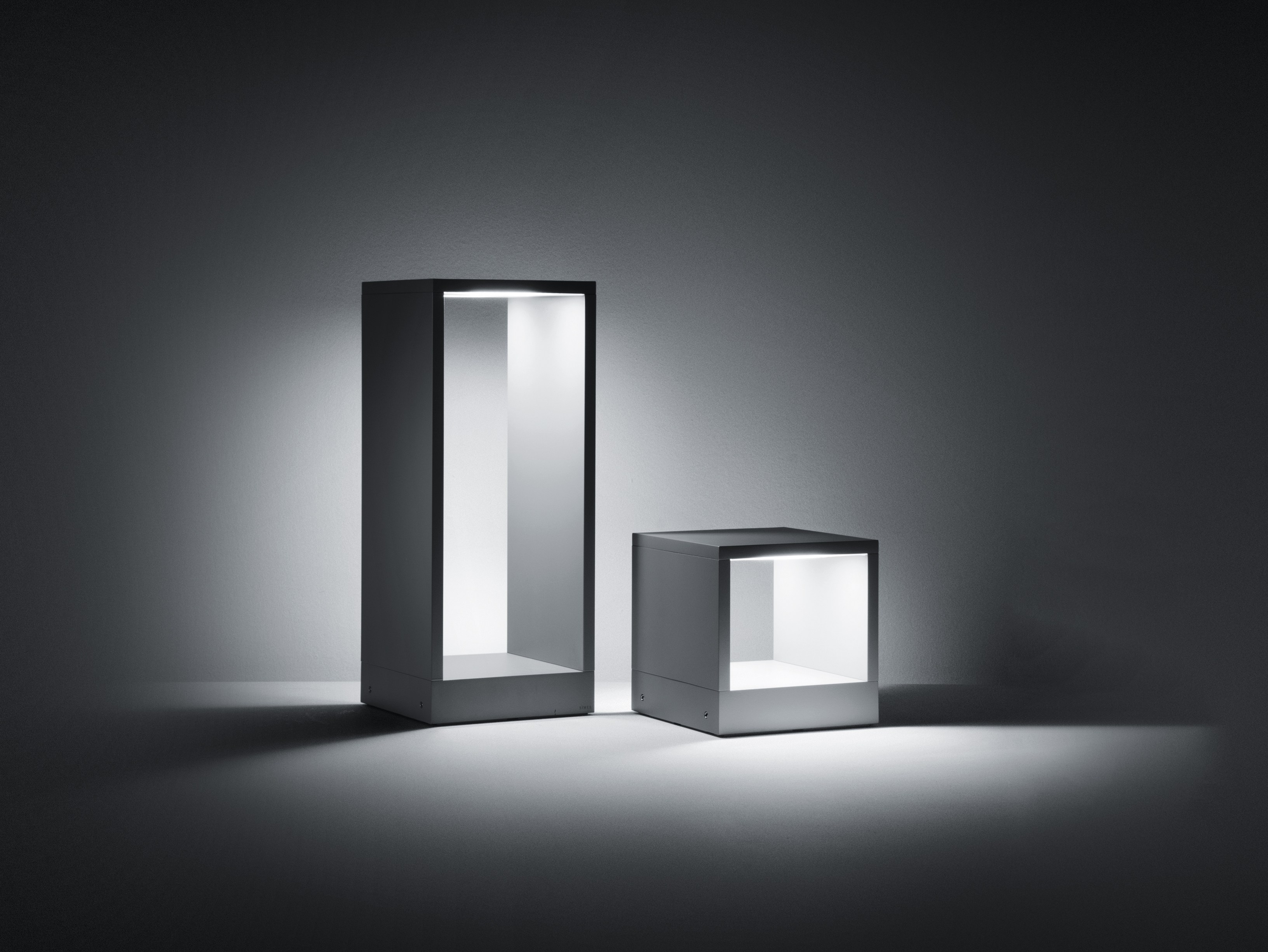 KUBE LED bollard light By SIMES
