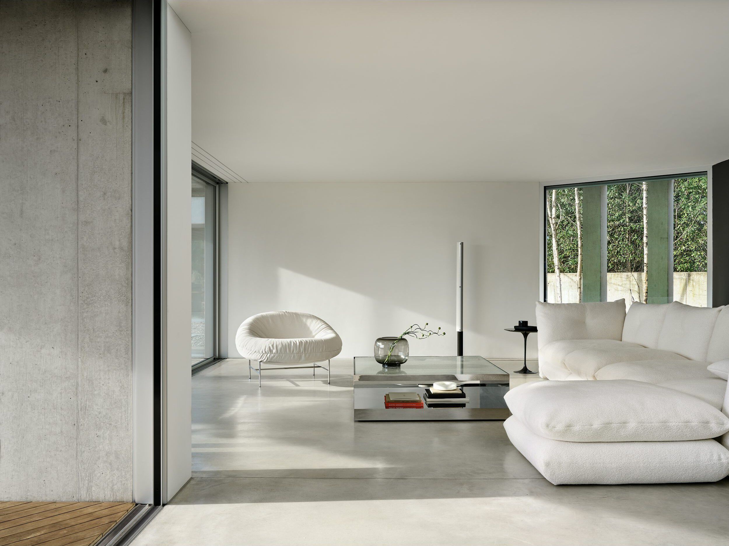 PERRON BUN Living fabric armchair By Knoll