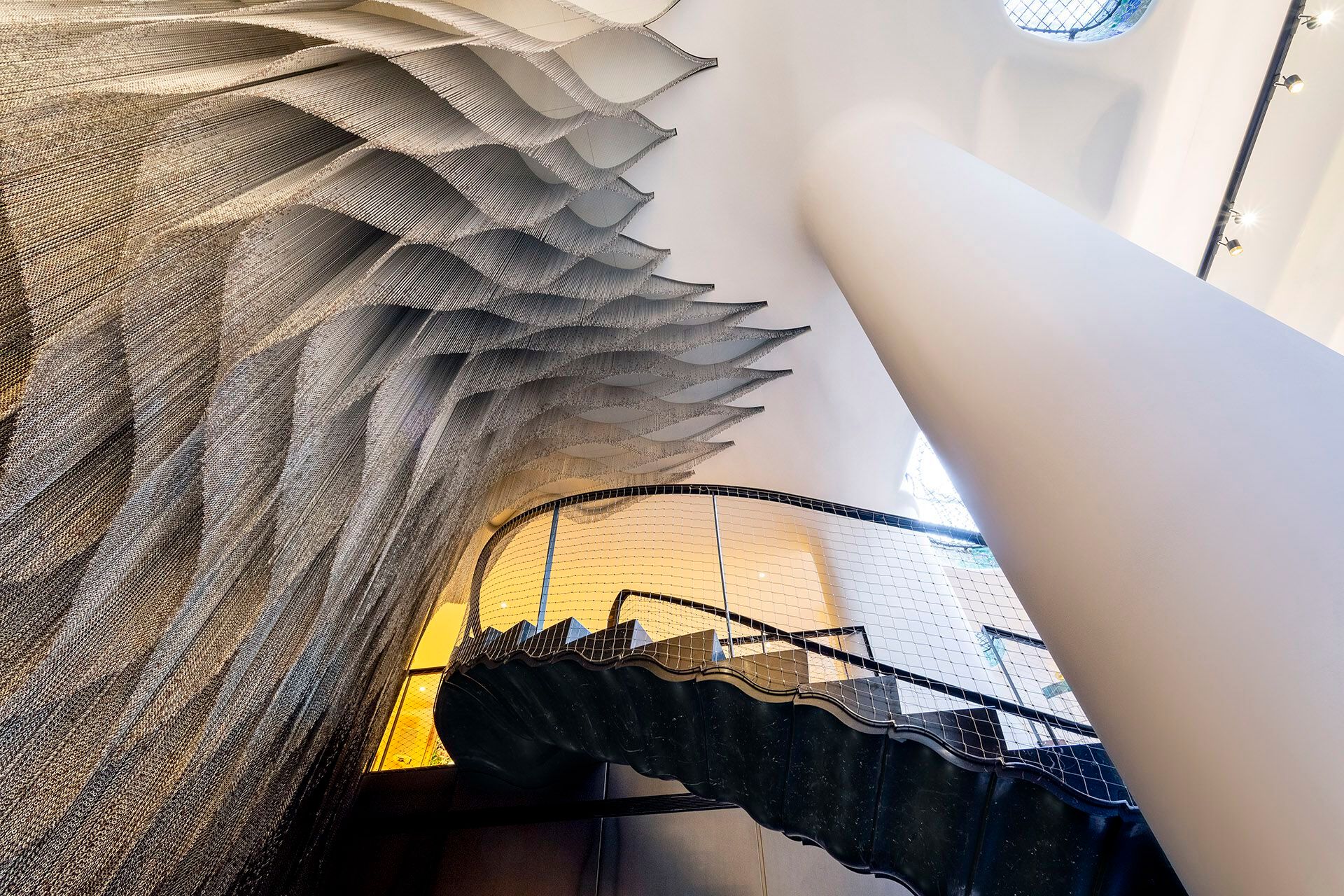 CEILING CHAIN Aluminium chain curtain By Kriskadecor