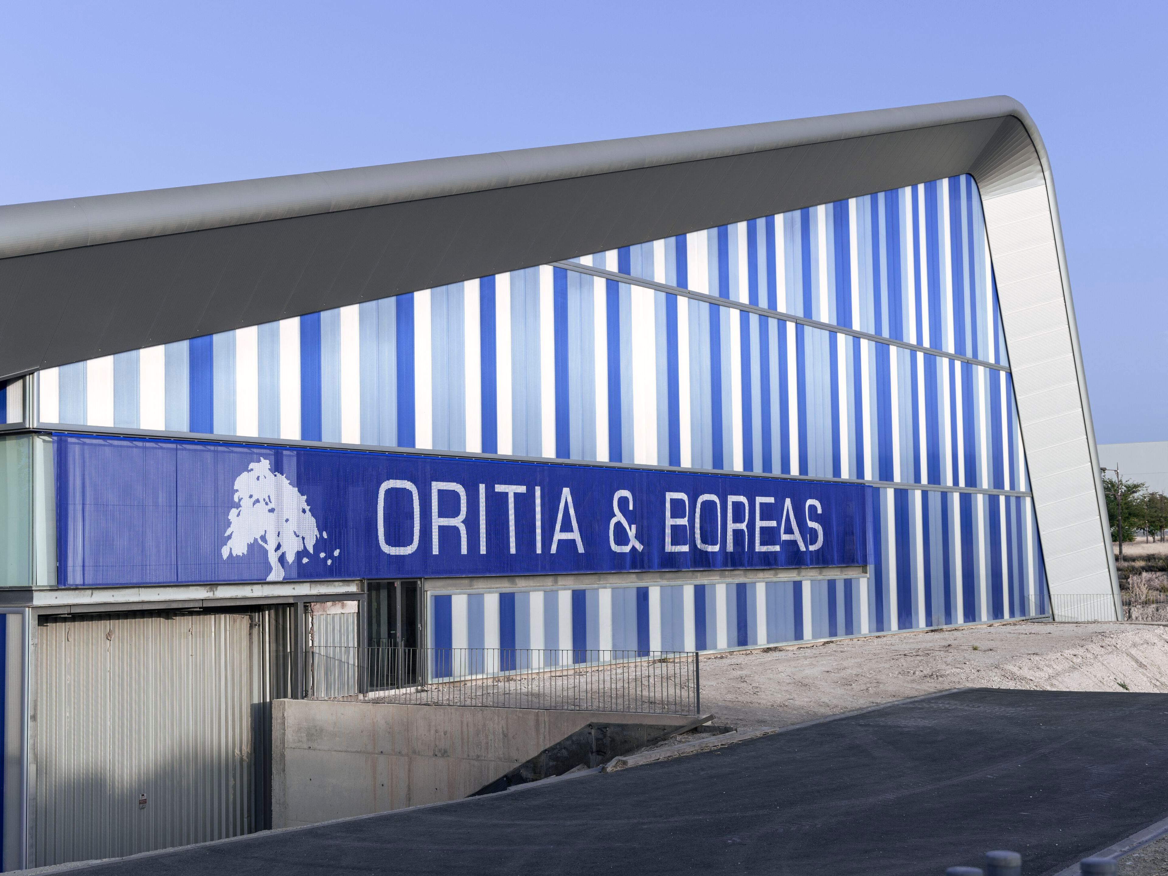 CLADDING ORITIA & BOREAS KINETIC FACADE Aluminium chain cladding By ...