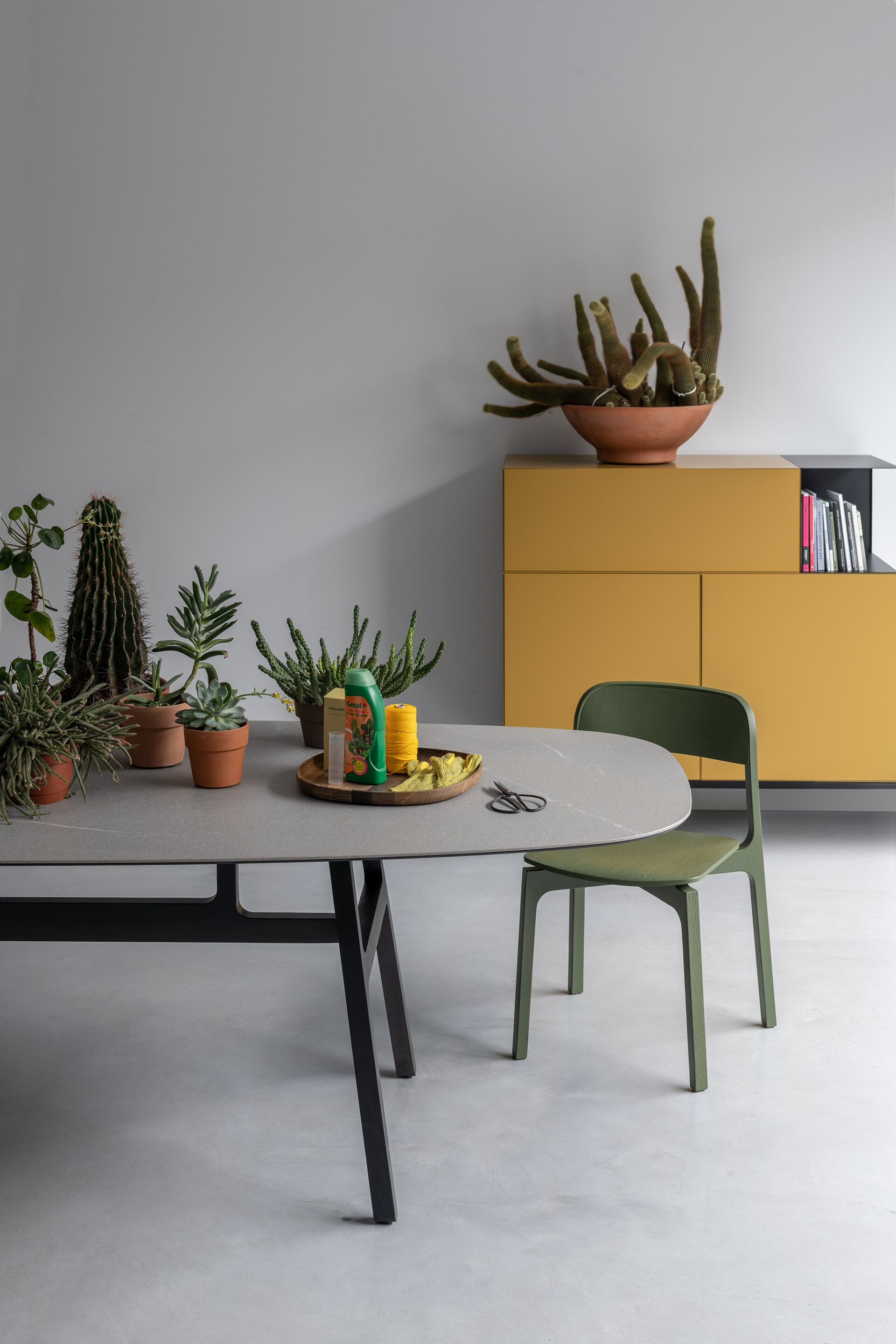 BOTTEGA Table By Kristalia | design Kensaku Oshiro