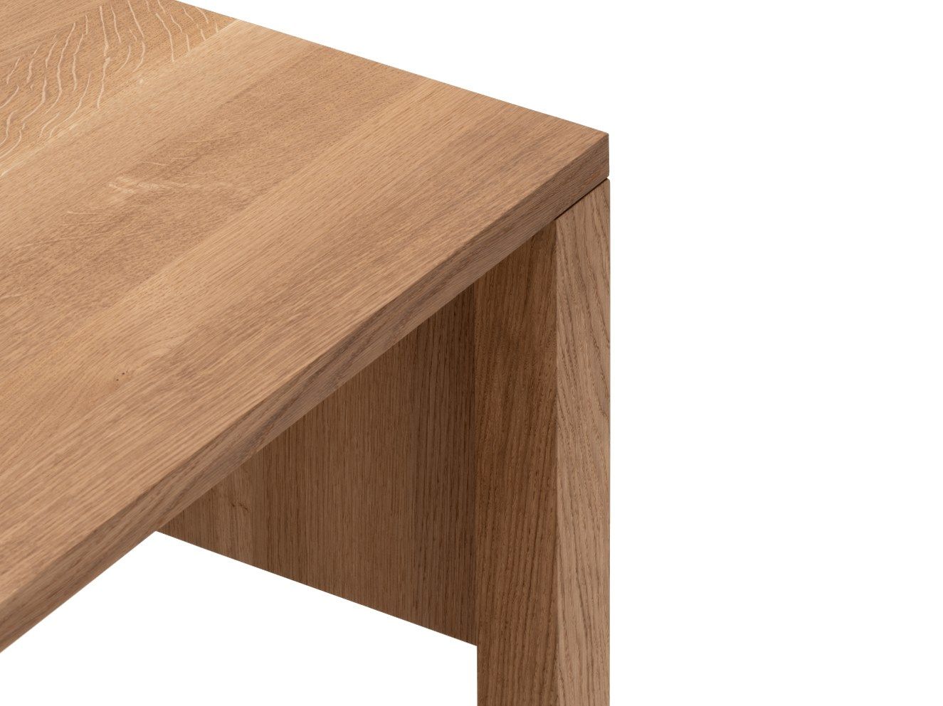 L8 TRABA Table By LOEHR | design David Löhr, Julian Löhr