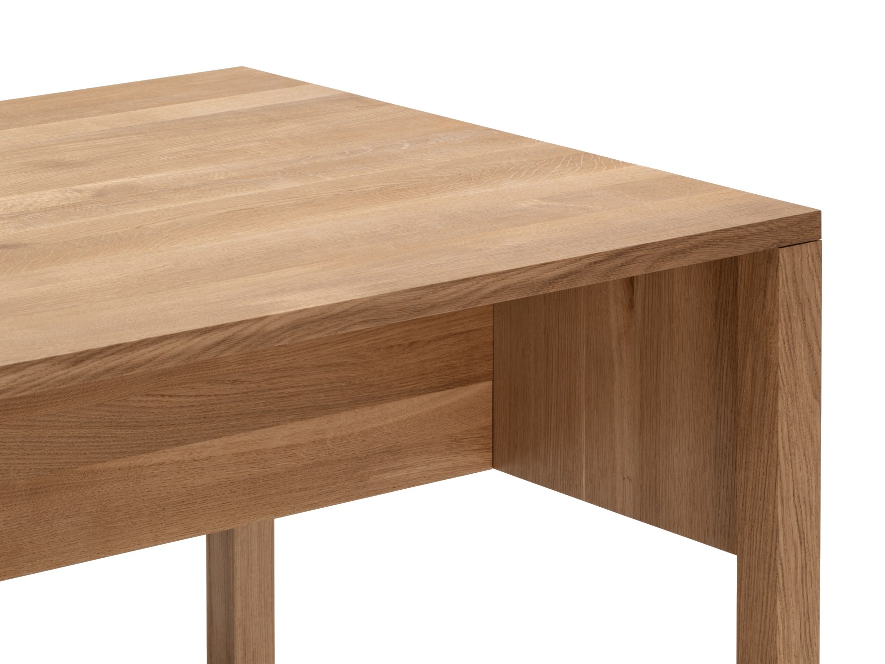 L8 TRABA Table By LOEHR | design David Löhr, Julian Löhr