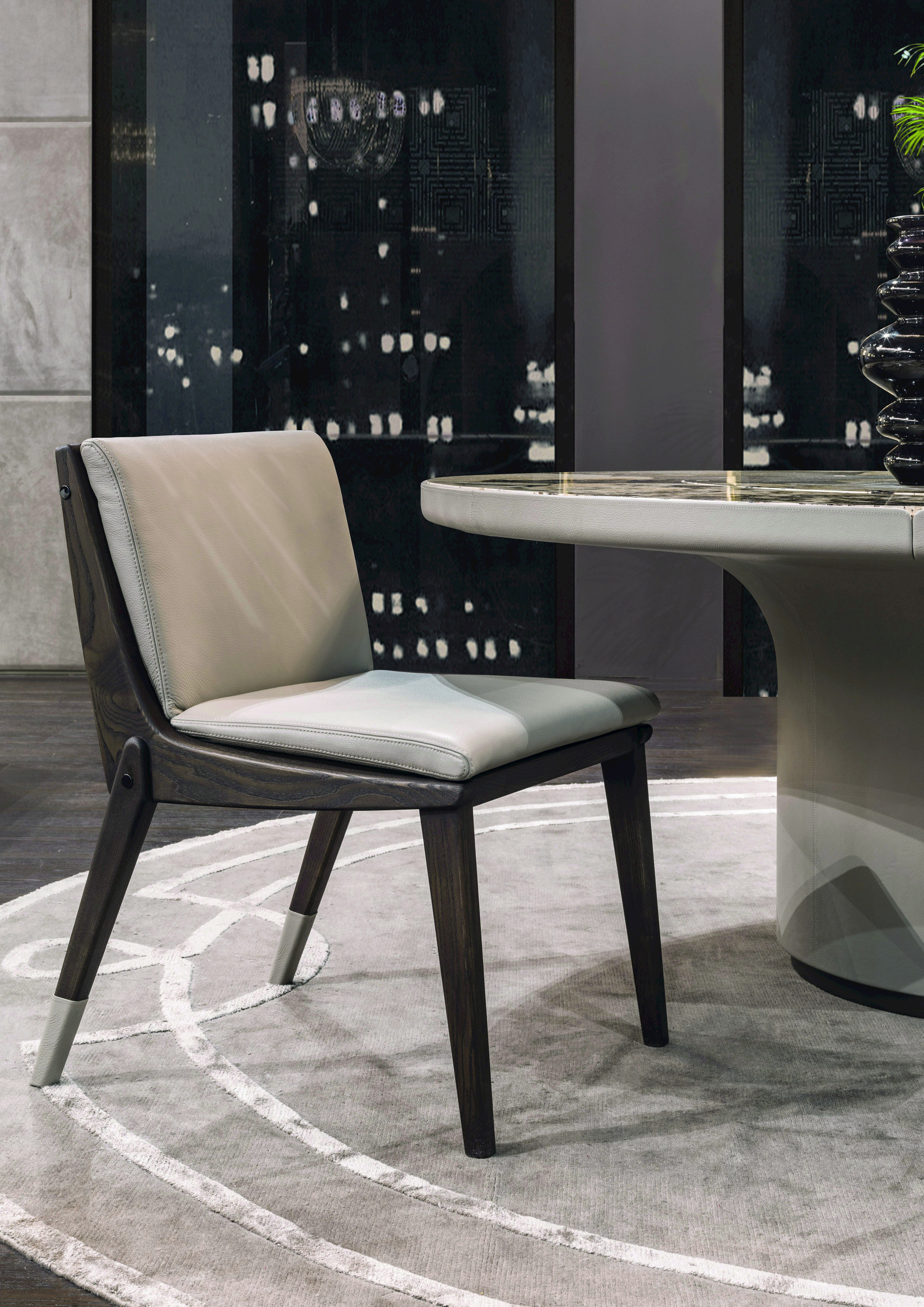 LA | Chair By Longhi design Ben Wu