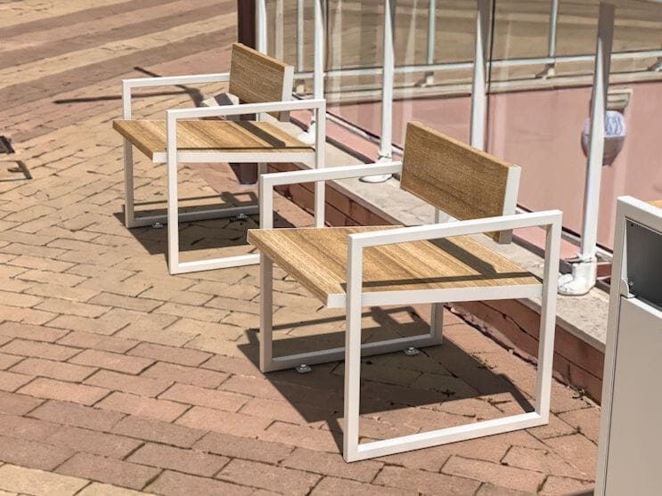 DOMINO Outdoor chair By LAB23