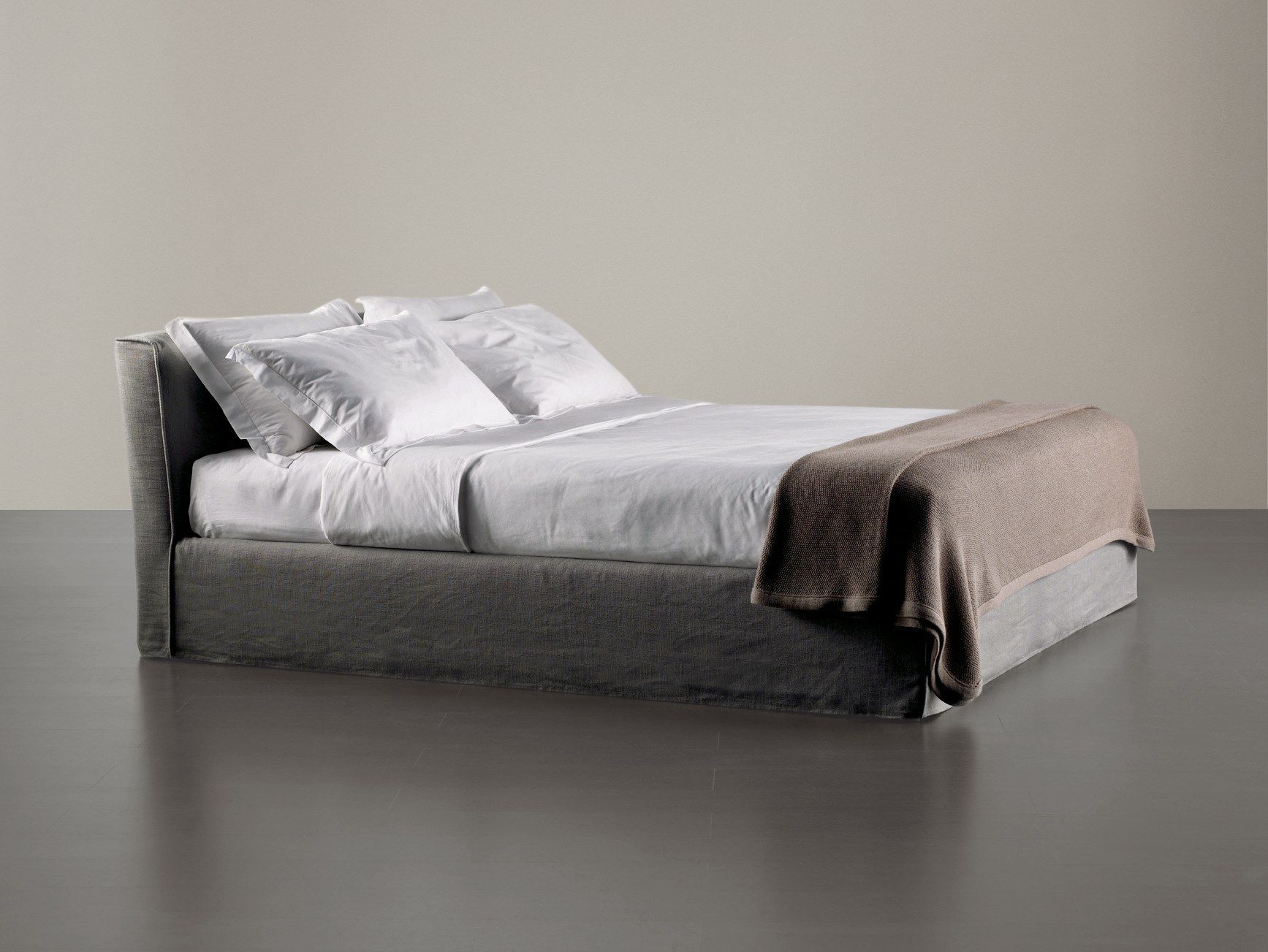 LAW | Bed By Meridiani