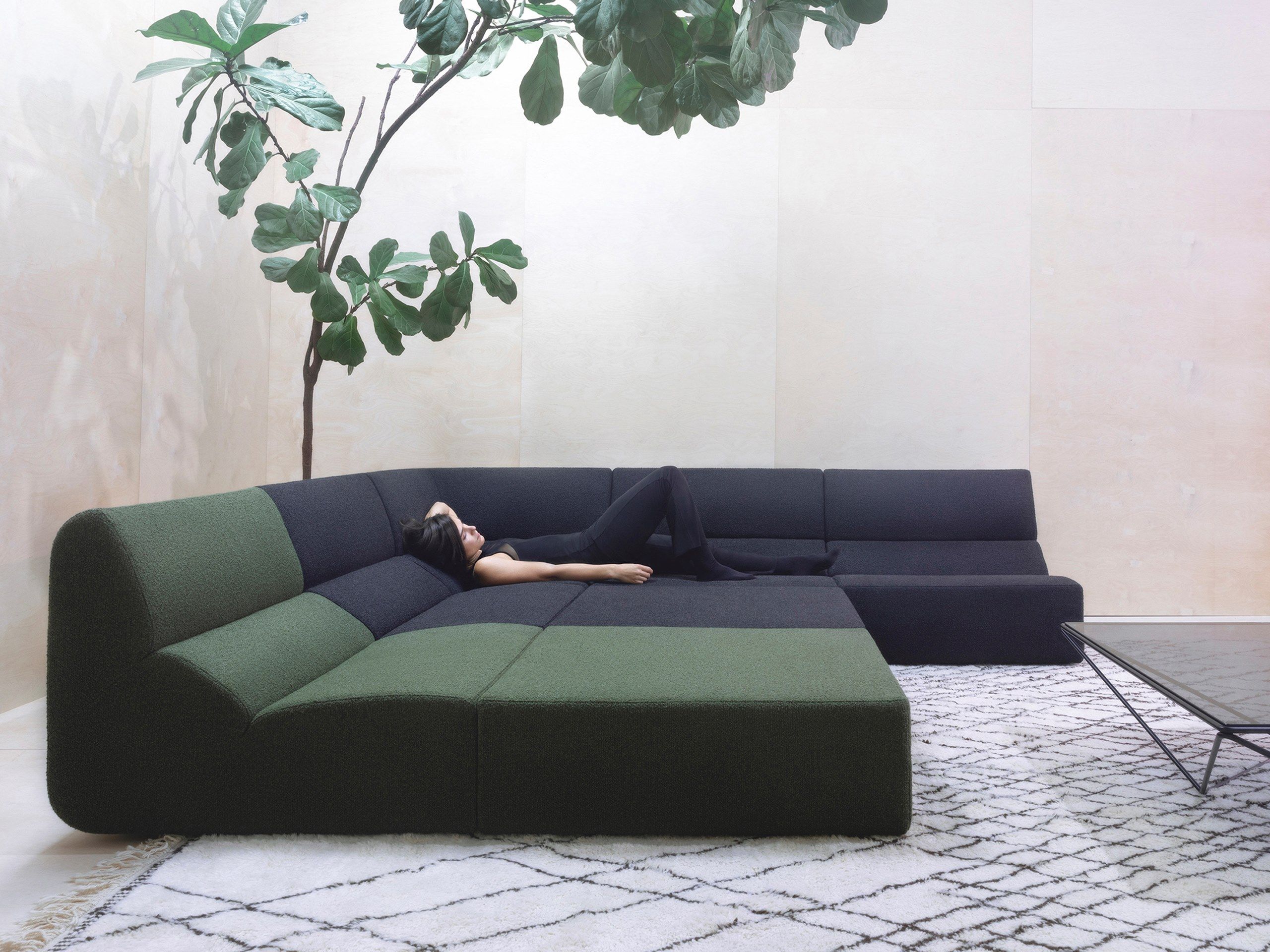 LAYOUT | Sectional sofa By prostoria design Numen / For Use
