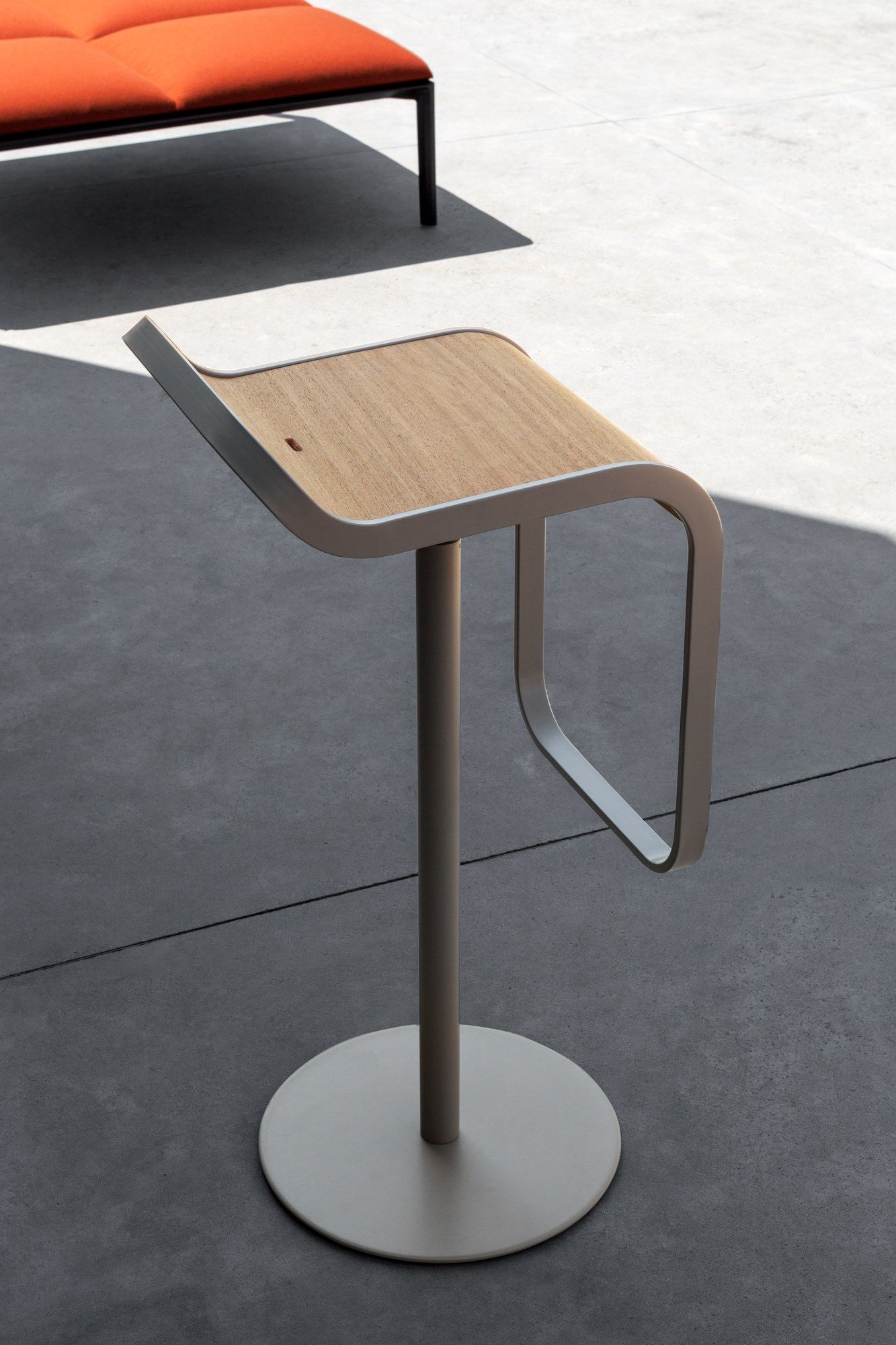 LEM OUTDOOR High garden stool By Lapalma | design Shin Azumi, Tomoko Azumi
