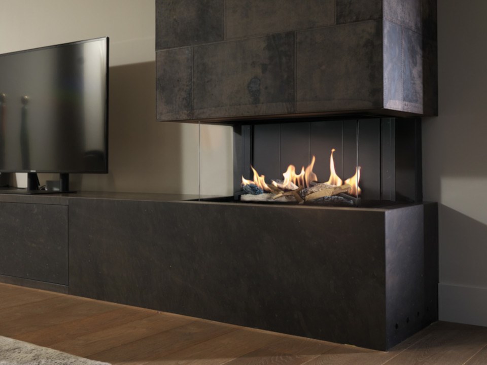 Gas built-in steel fireplace LEO LP 70 By Kratki