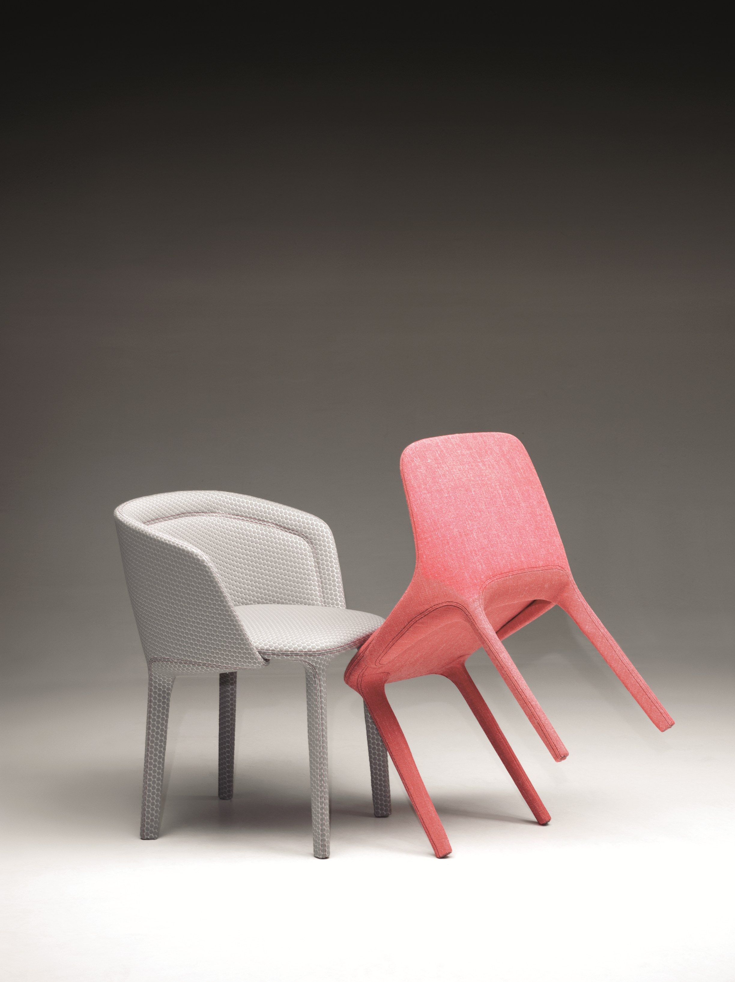 LEPEL SMOOTH Upholstered chair with armrests By Casamania & Horm