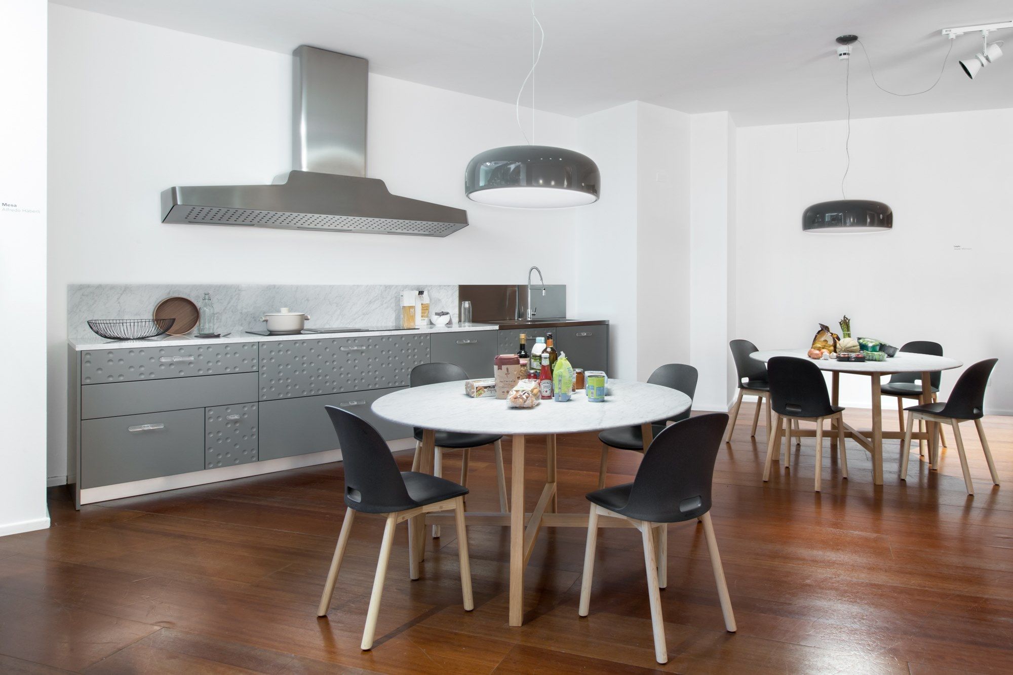 LEPIC | Round table Lepic Collection By SCHIFFINI design Jasper Morrison