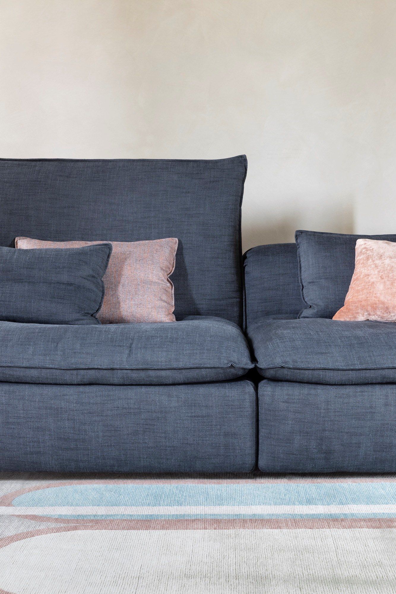 LES FEMMES Divano By Saba Italia | design Giuseppe Viganò