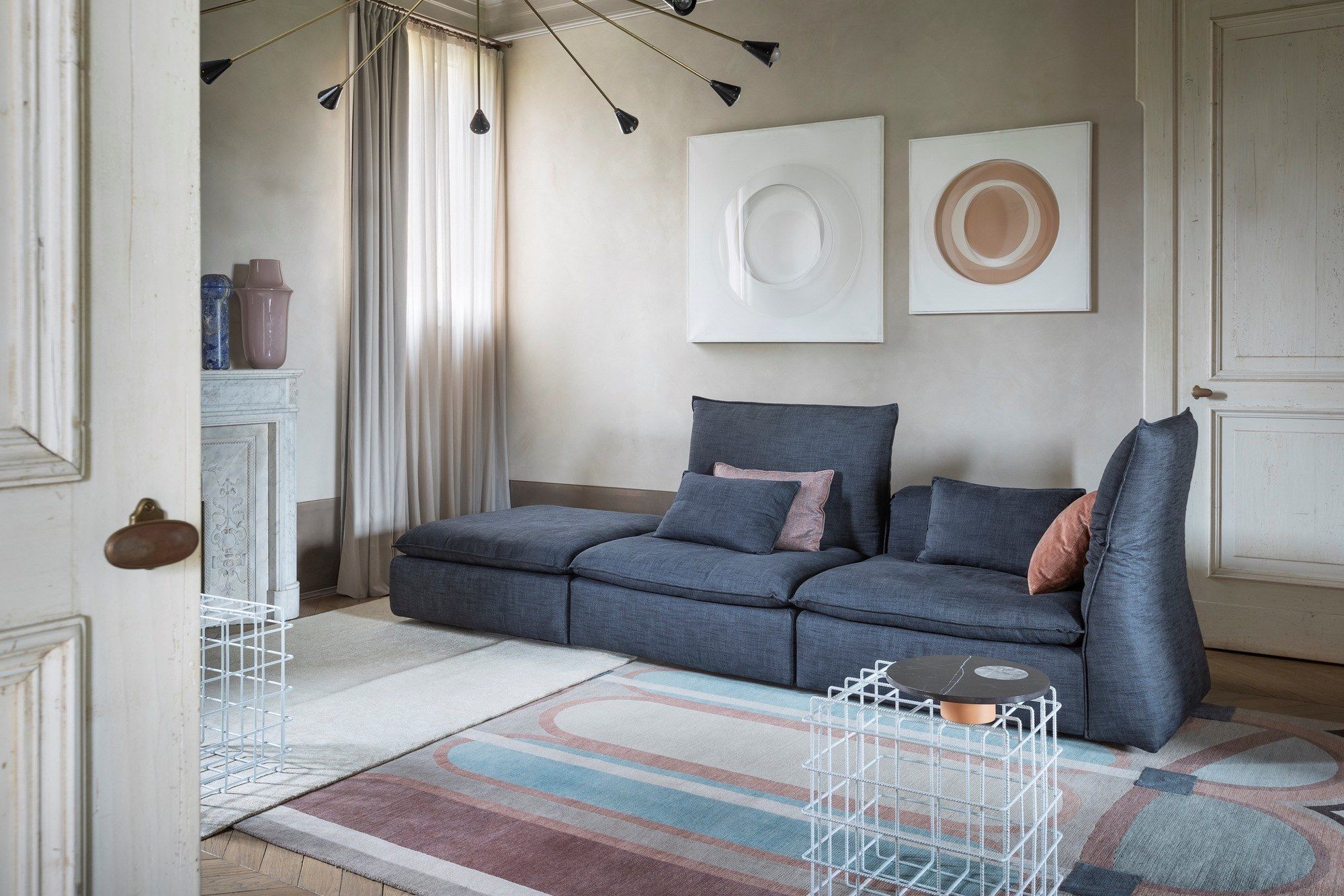 LES FEMMES Divano By Saba Italia | design Giuseppe Viganò