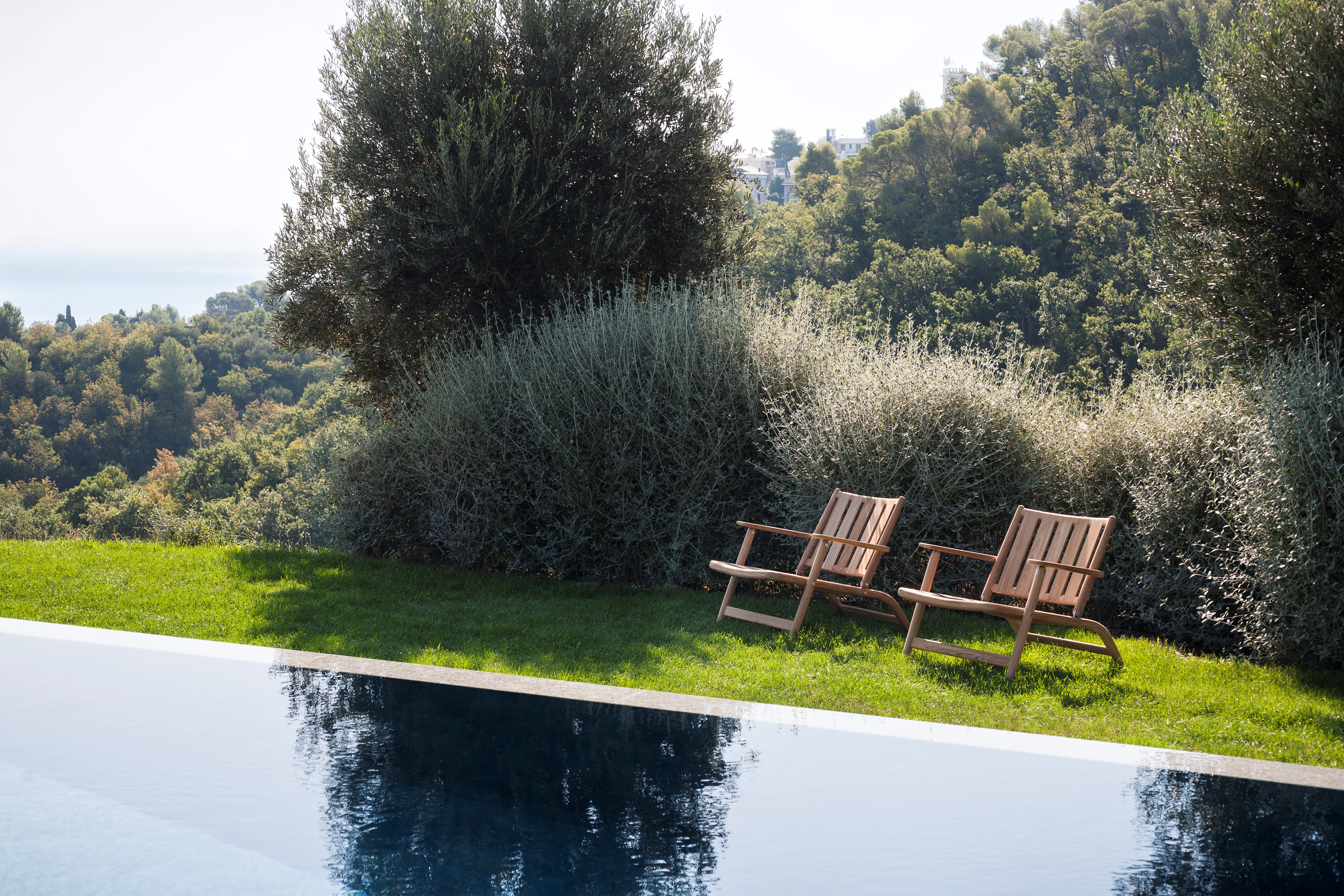 Folding teak deck chair with armrests LEVANTE 007 Levante Collection By ...