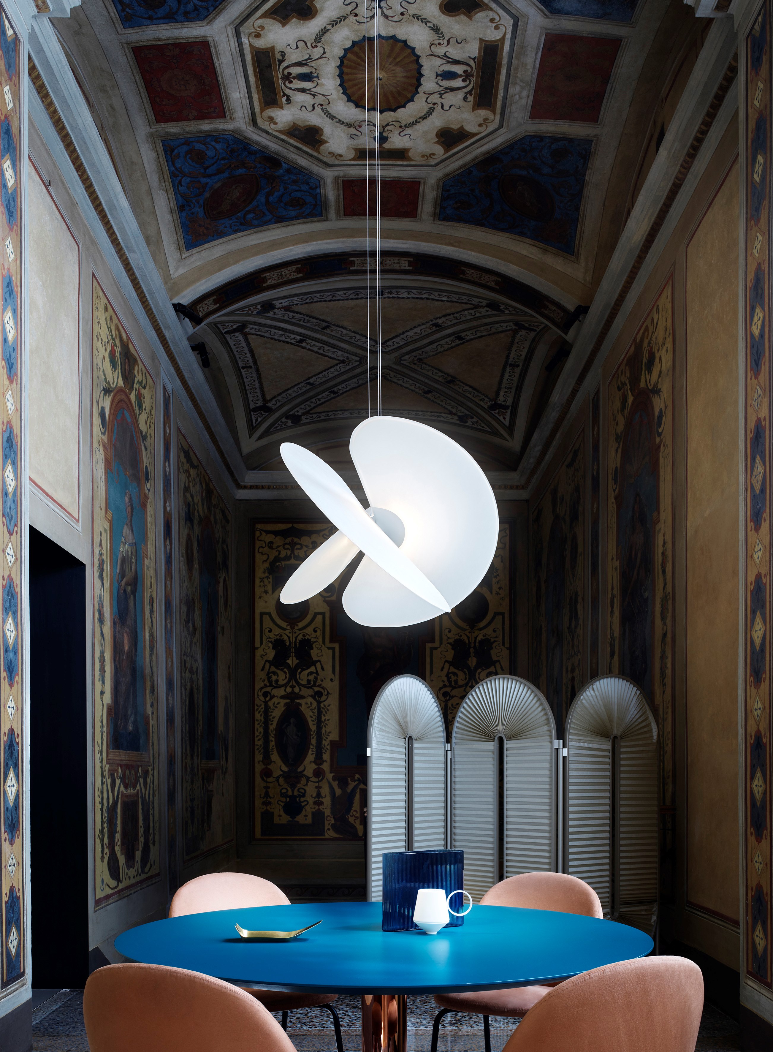LEVANTE Recyclable PET pendant lamp with paper effect By Luceplan