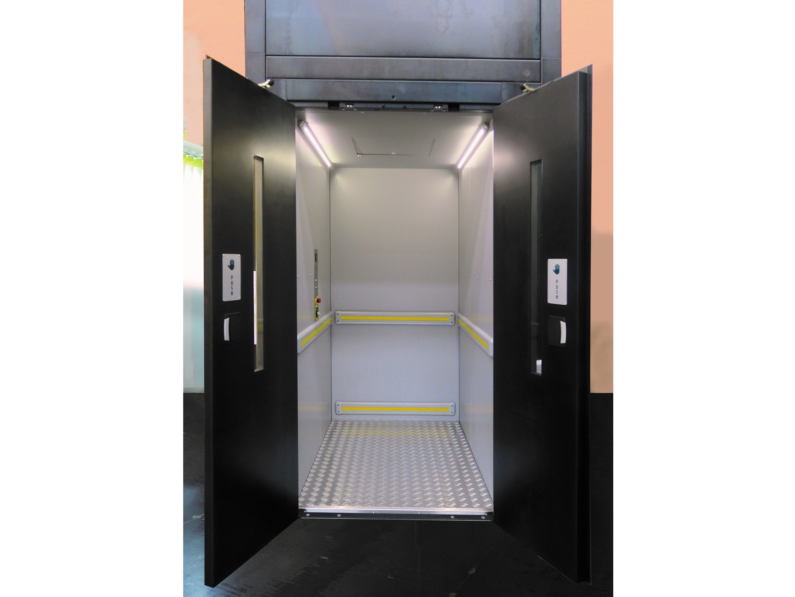 LEVEL GOODS Service lift By DALDOSS ELEVETRONIC