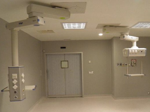 LEXAN™ CLINIWALL™ Polycarbonate wall tiles for cleanrooms By Polyvantis