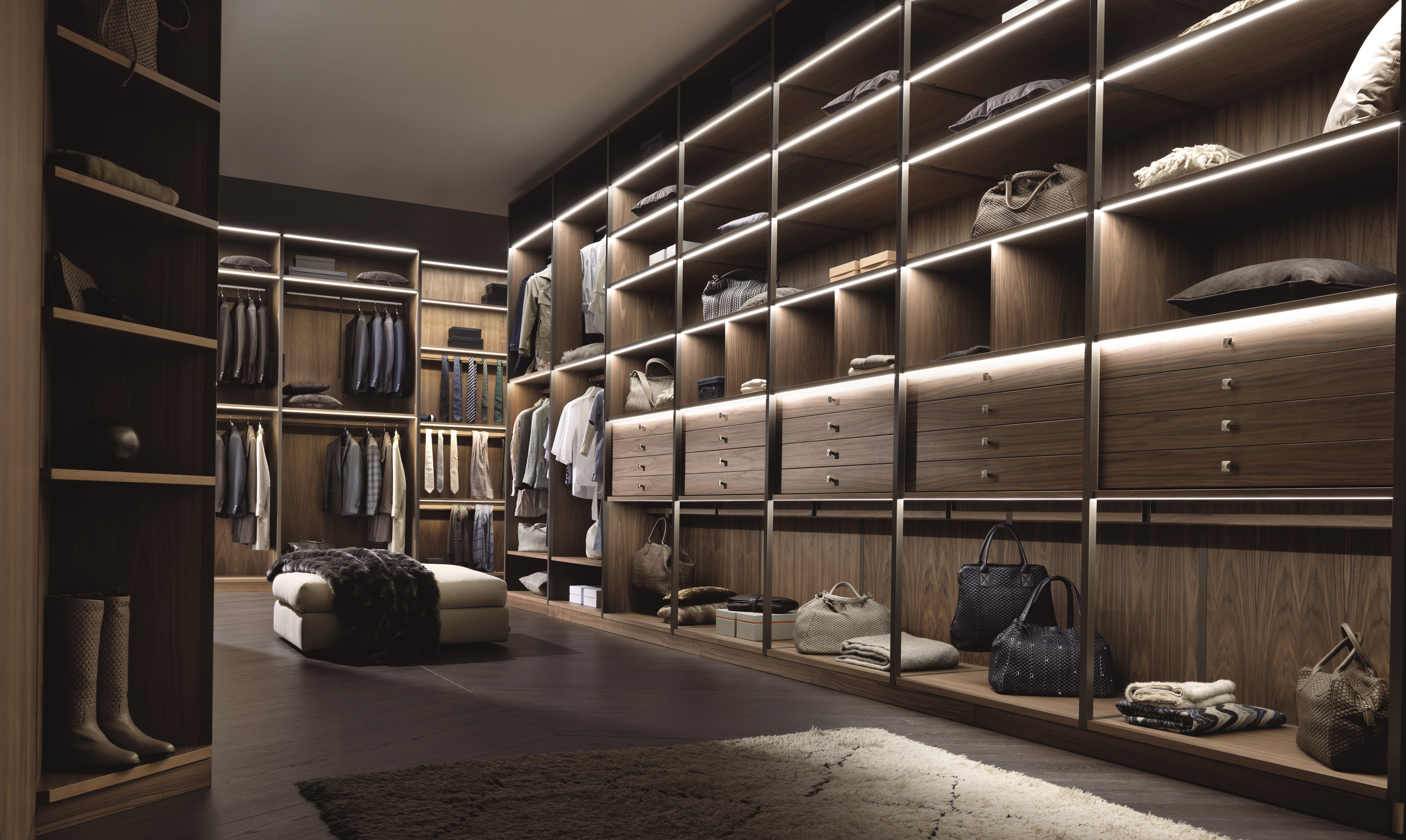 LIFE Walk-in wardrobe By Arte Brotto