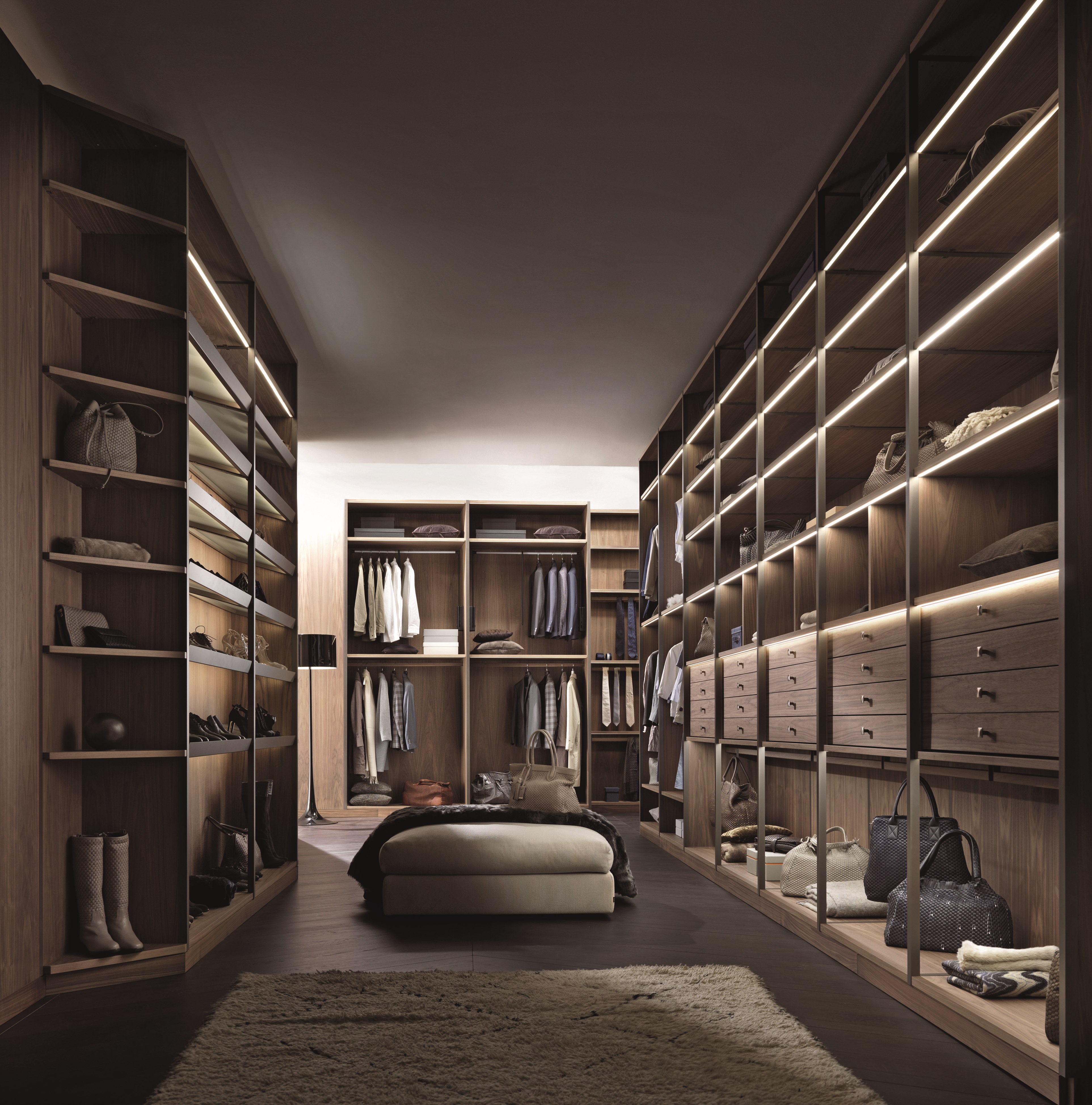 LIFE Walk-in wardrobe By Arte Brotto
