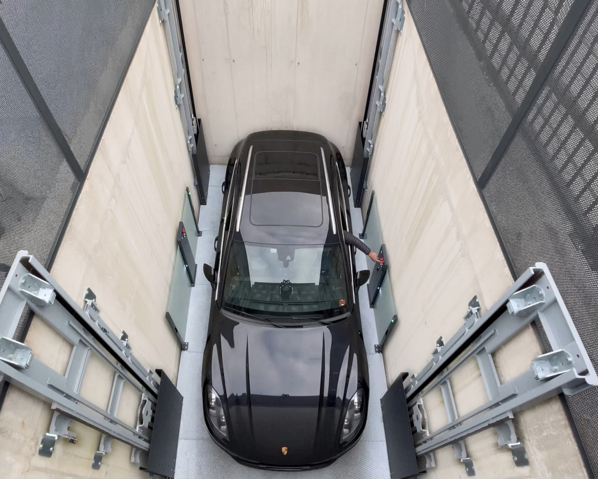 Parking lift LIFT CAR C4 Ascensori per auto e Montauto Collection By ...