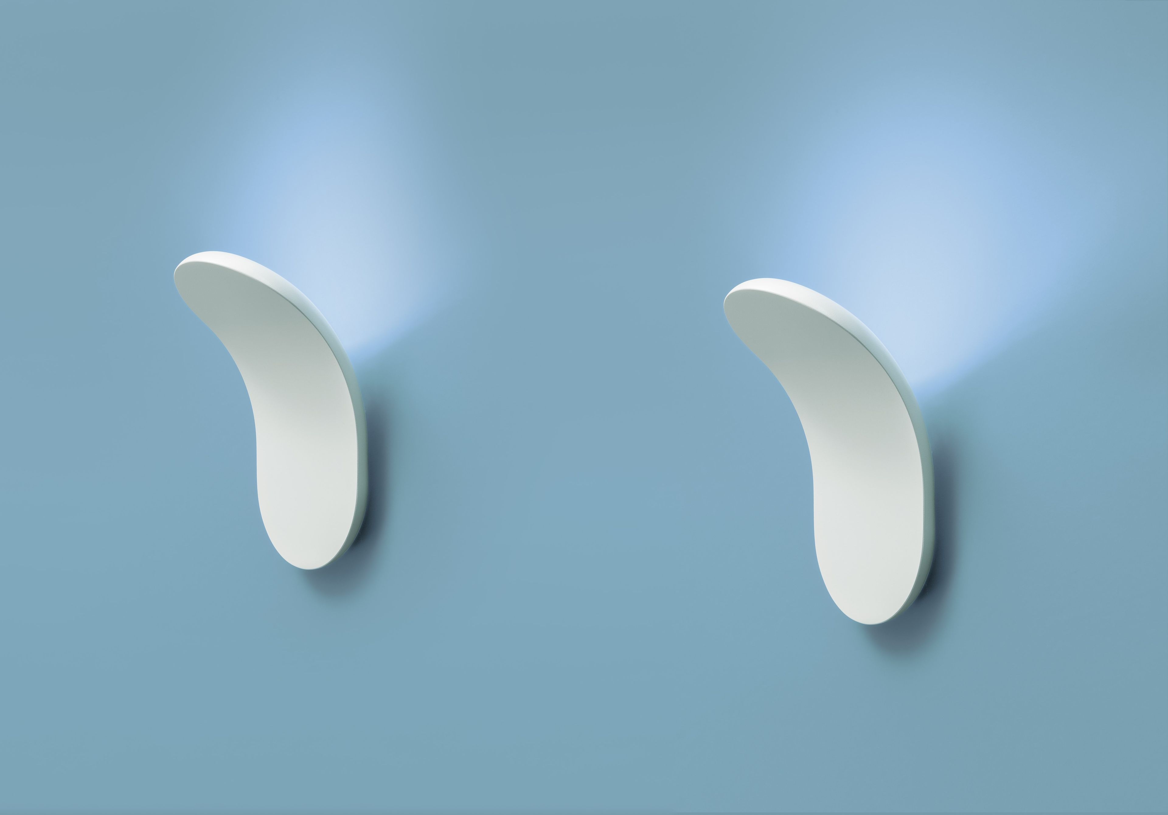 LIK Wall lamp By AXOLIGHT | design Serge & Robert Cornelissen