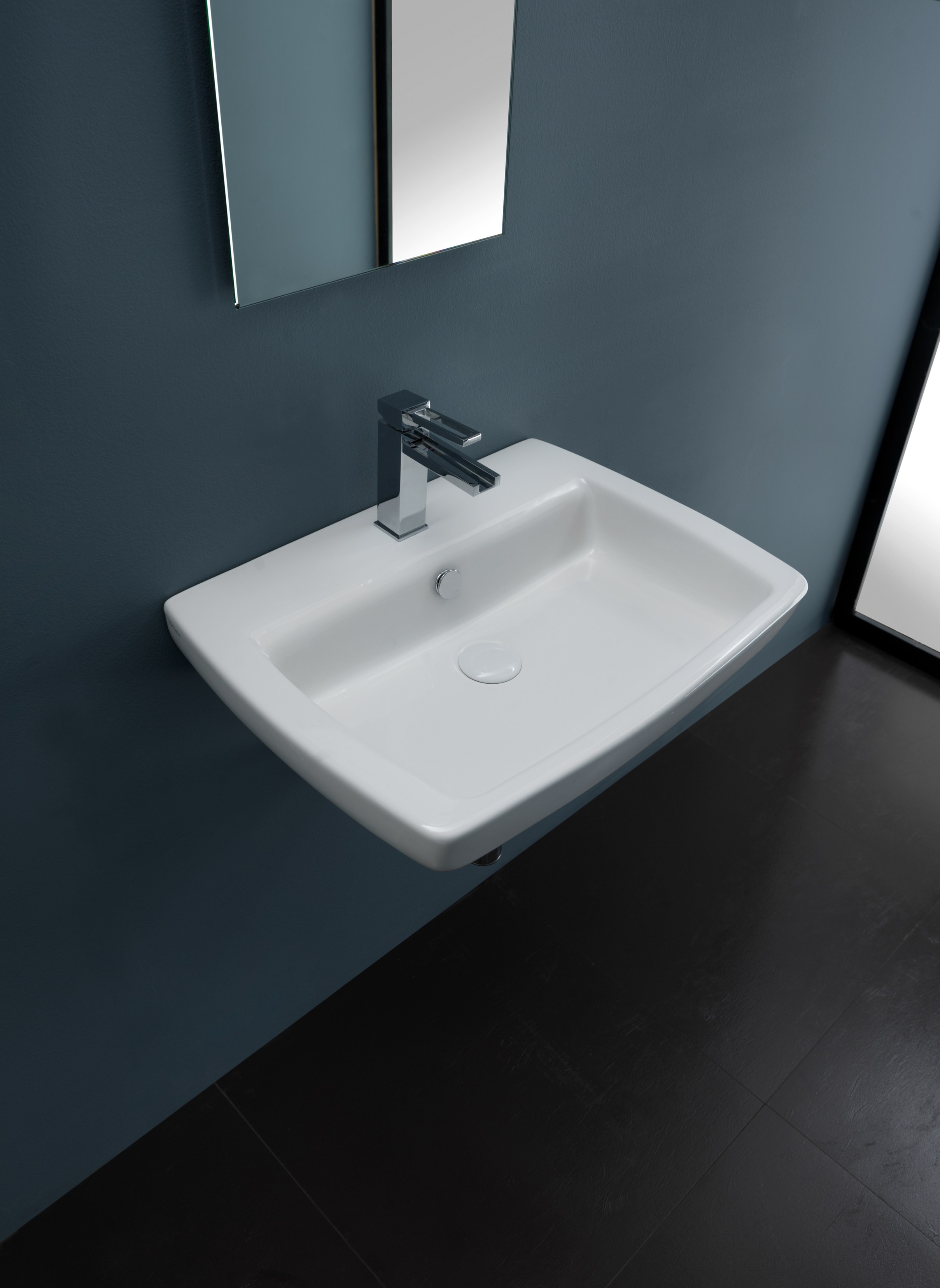 BRIO Wall-mounted ceramic washbasin By GSG Ceramic Design