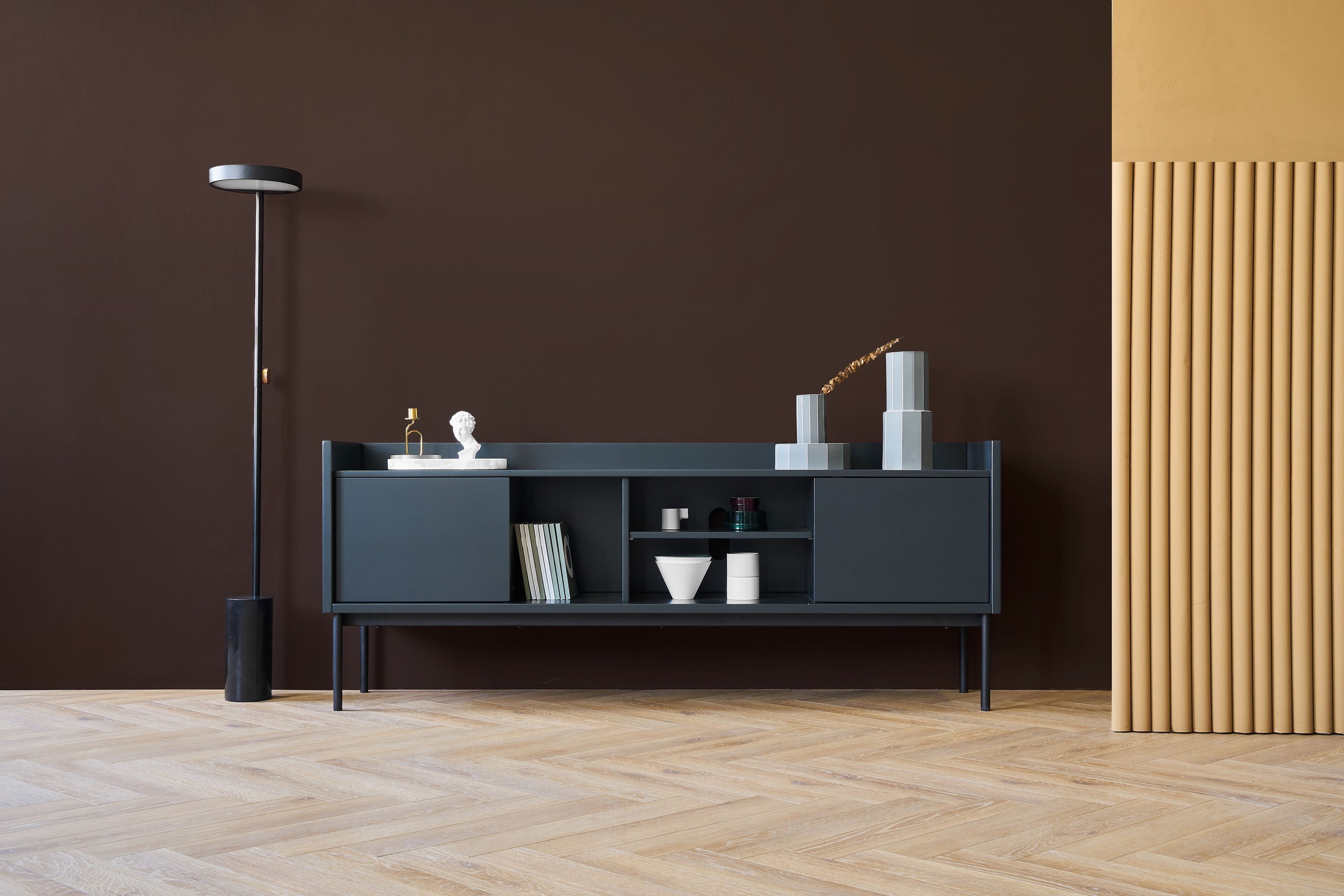 LIN | Buffet com portas de correr By grado design design Peter Fei