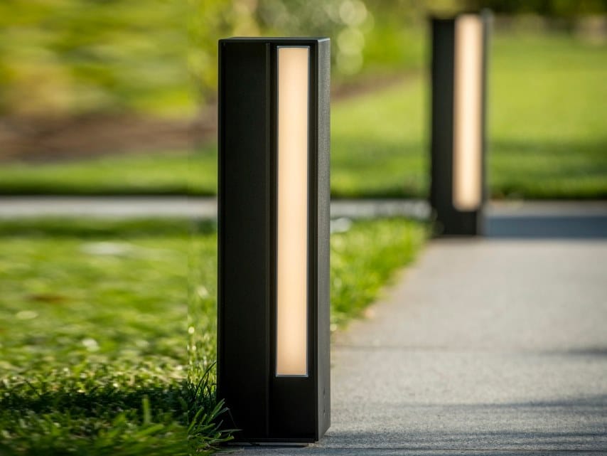 LINARTE LED metal bollard light By RENSON