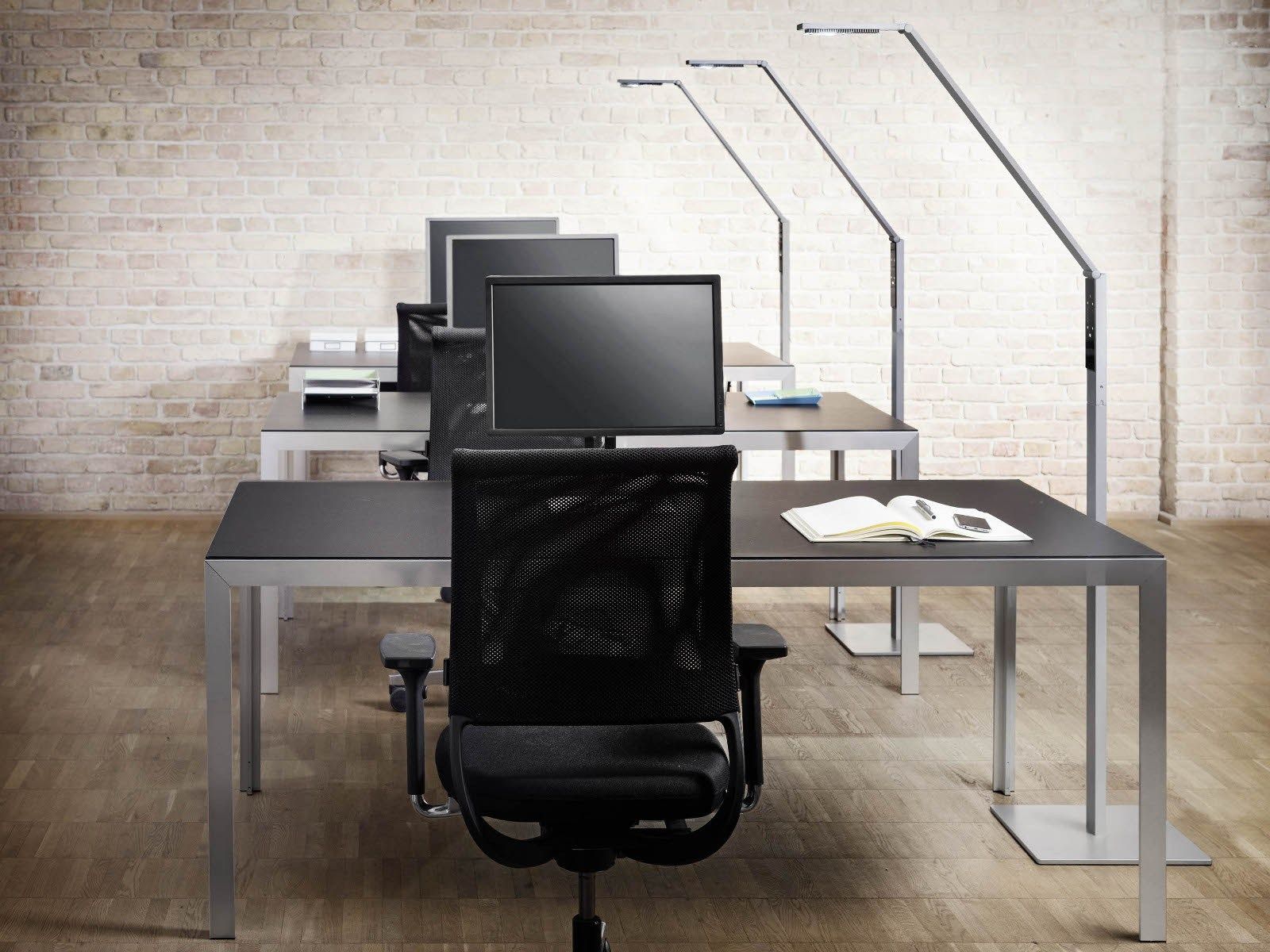 LED floor lamp LINEAR FLOOR By LUCTRA® design yellow design