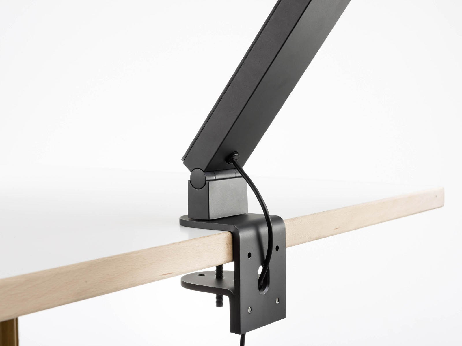 LINEAR TABLE PRO 2 Table lamp By LUCTRA® | design yellow design