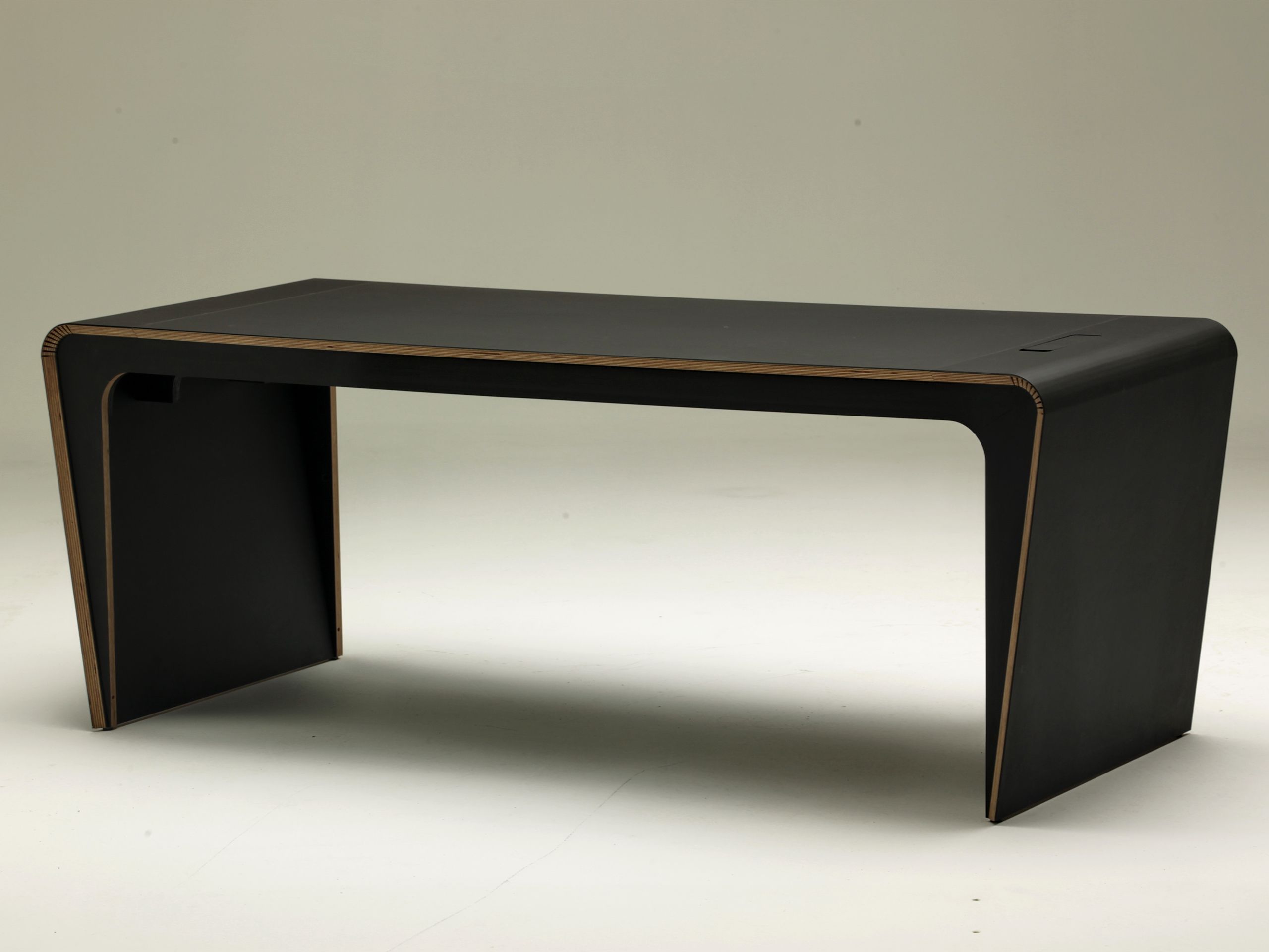 LIR | Office desk By Dizzconcept design Darko Špiljarić