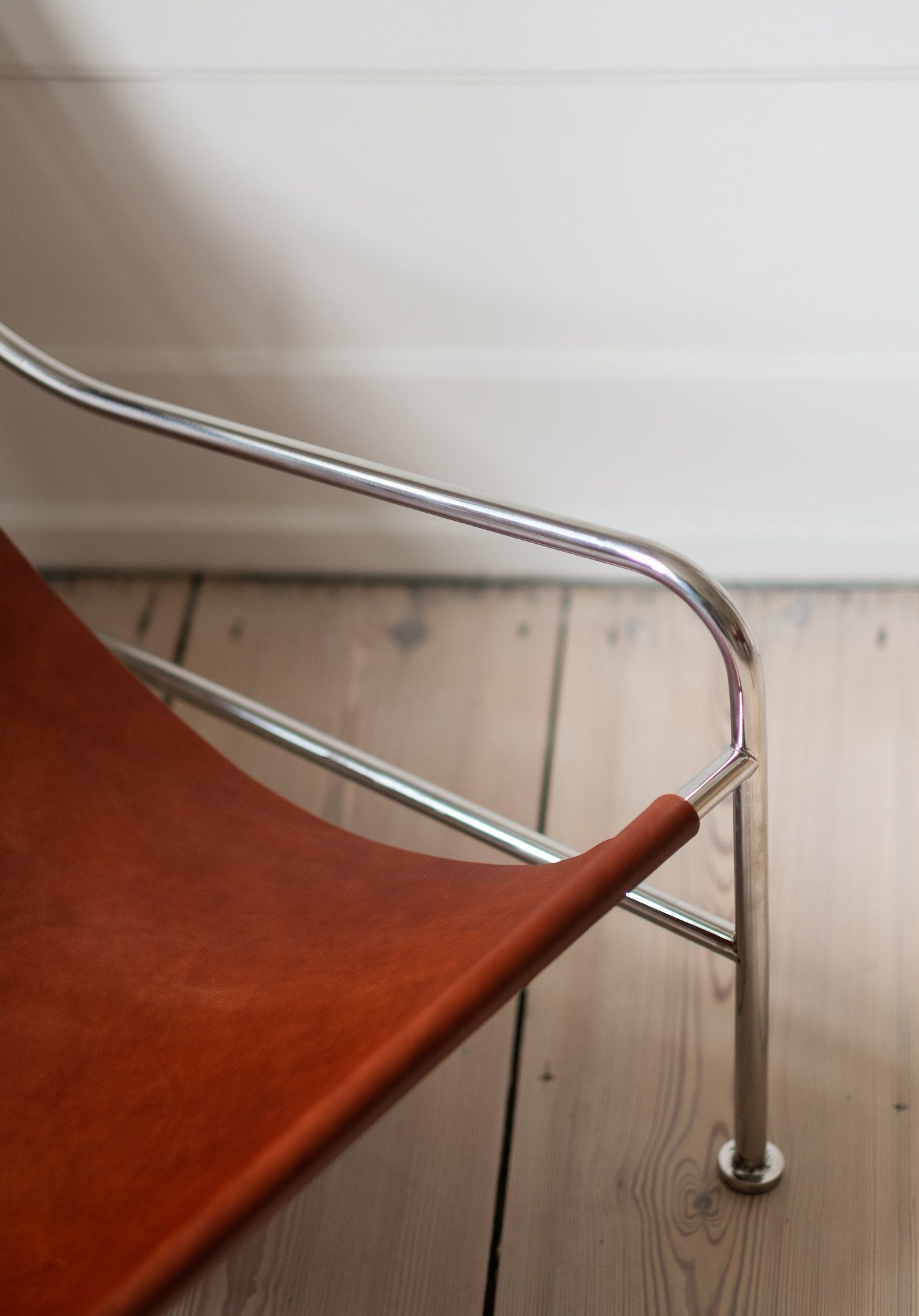 Leather lounge chair with armrests LISBOA By MOR DESIGN design Keiji ...