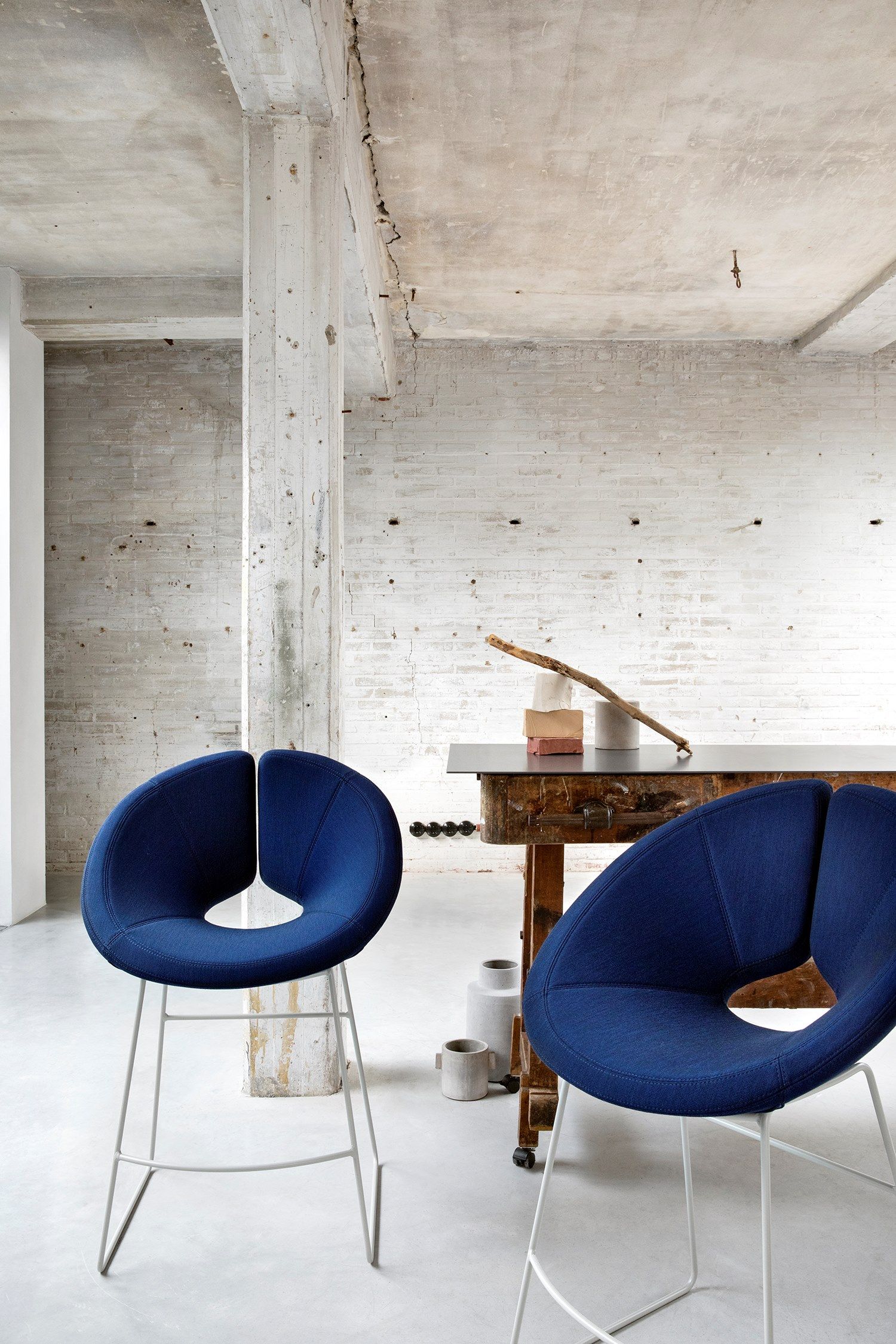 Upholstered stool LITTLE APOLLO - B By Artifort design Patrick Norguet