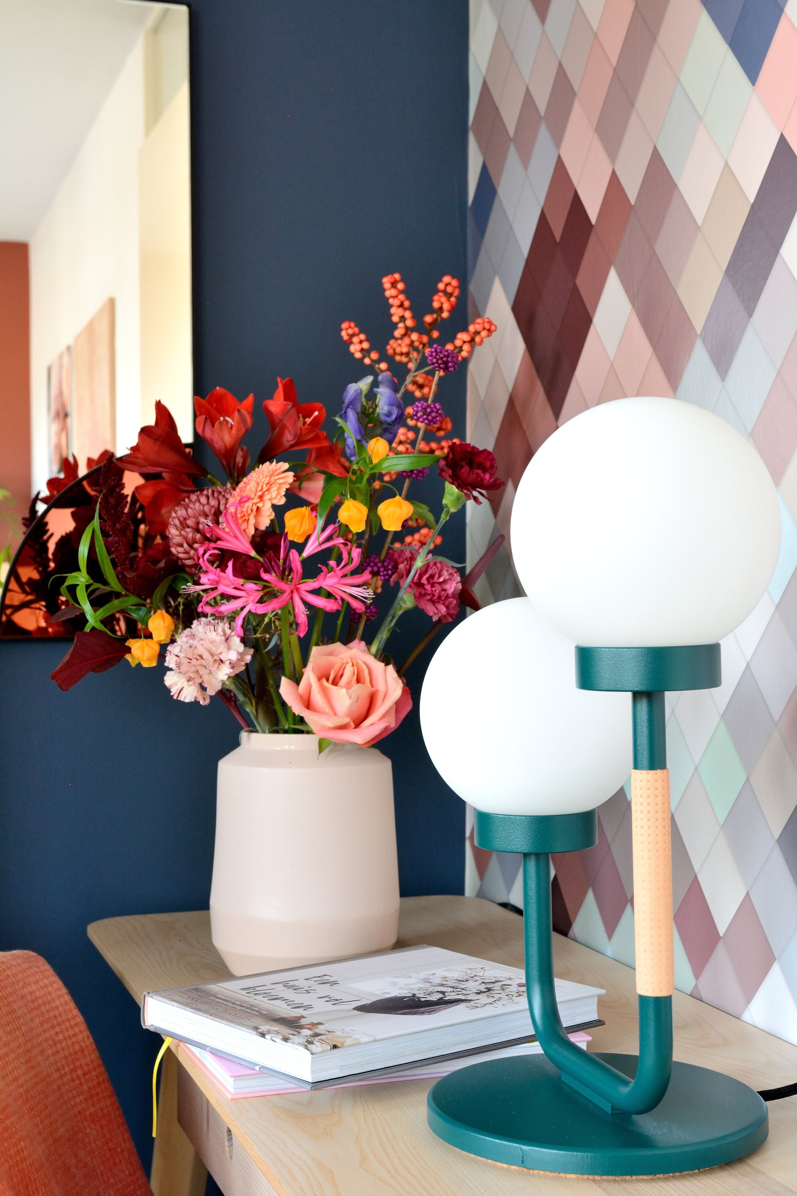 LITTLE DARLING Table lamp By Swedish Ninja