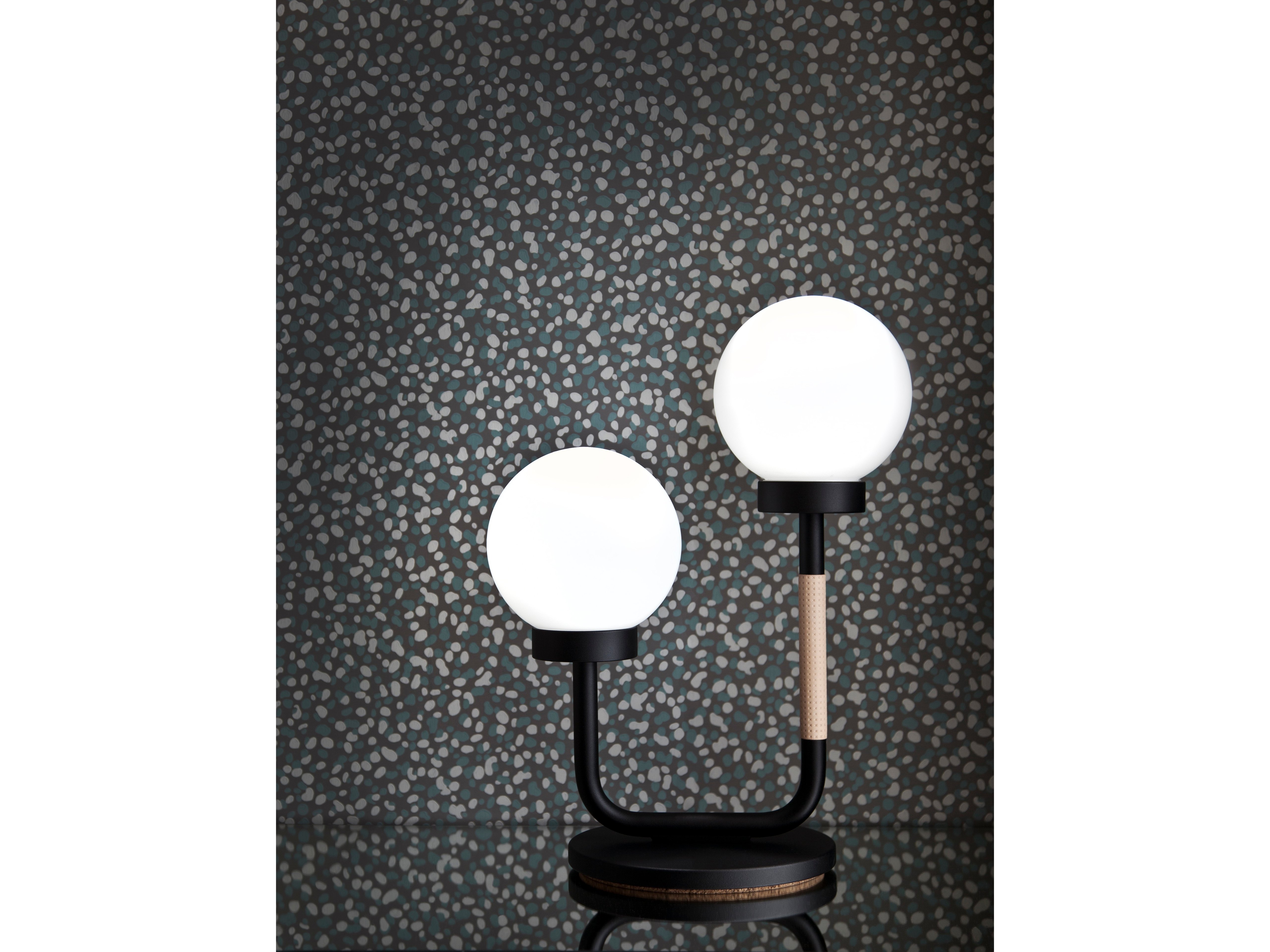 LITTLE DARLING Table lamp By Swedish Ninja
