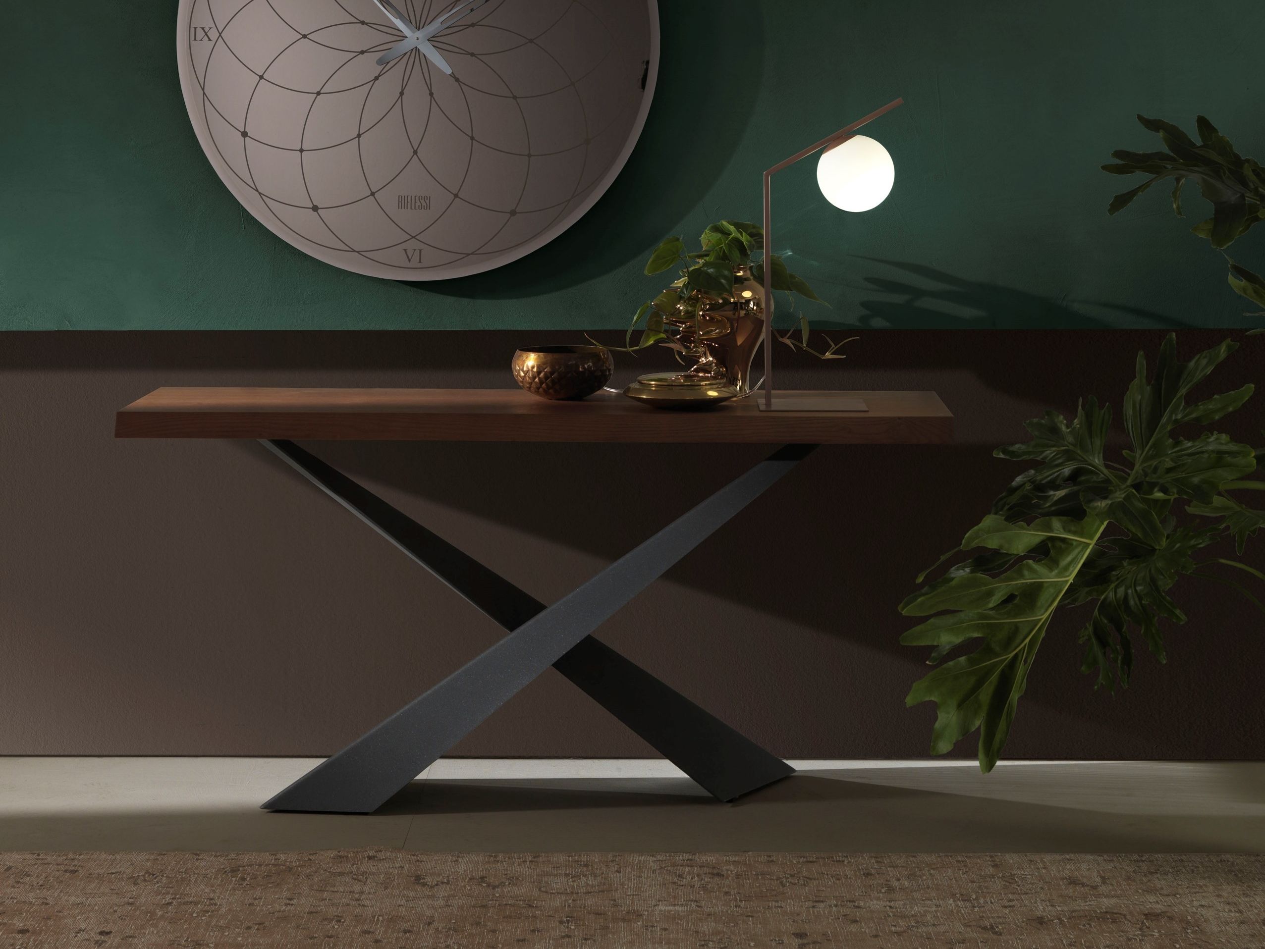 LIVING | Walnut console table By RIFLESSI