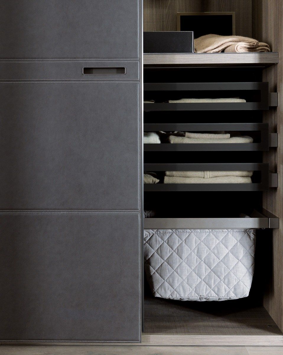 LONDON | Eco-leather wardrobe Sectional Eco-leather wardrobe By MisuraEmme