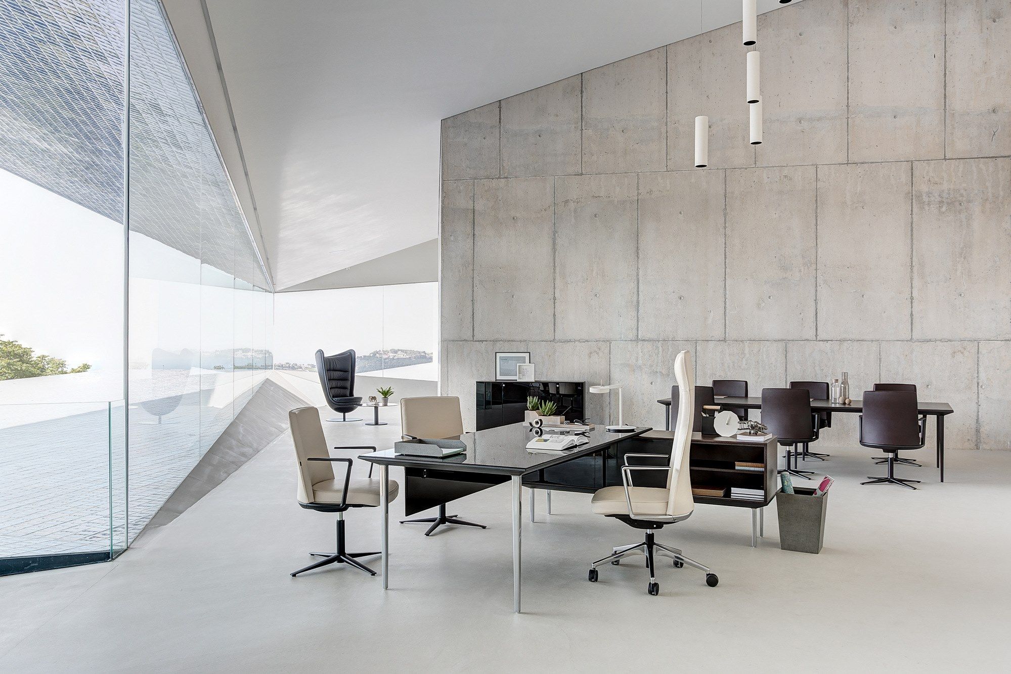 LONGO | Rectangular writing desk By ACTIU design Ramos&Bassols